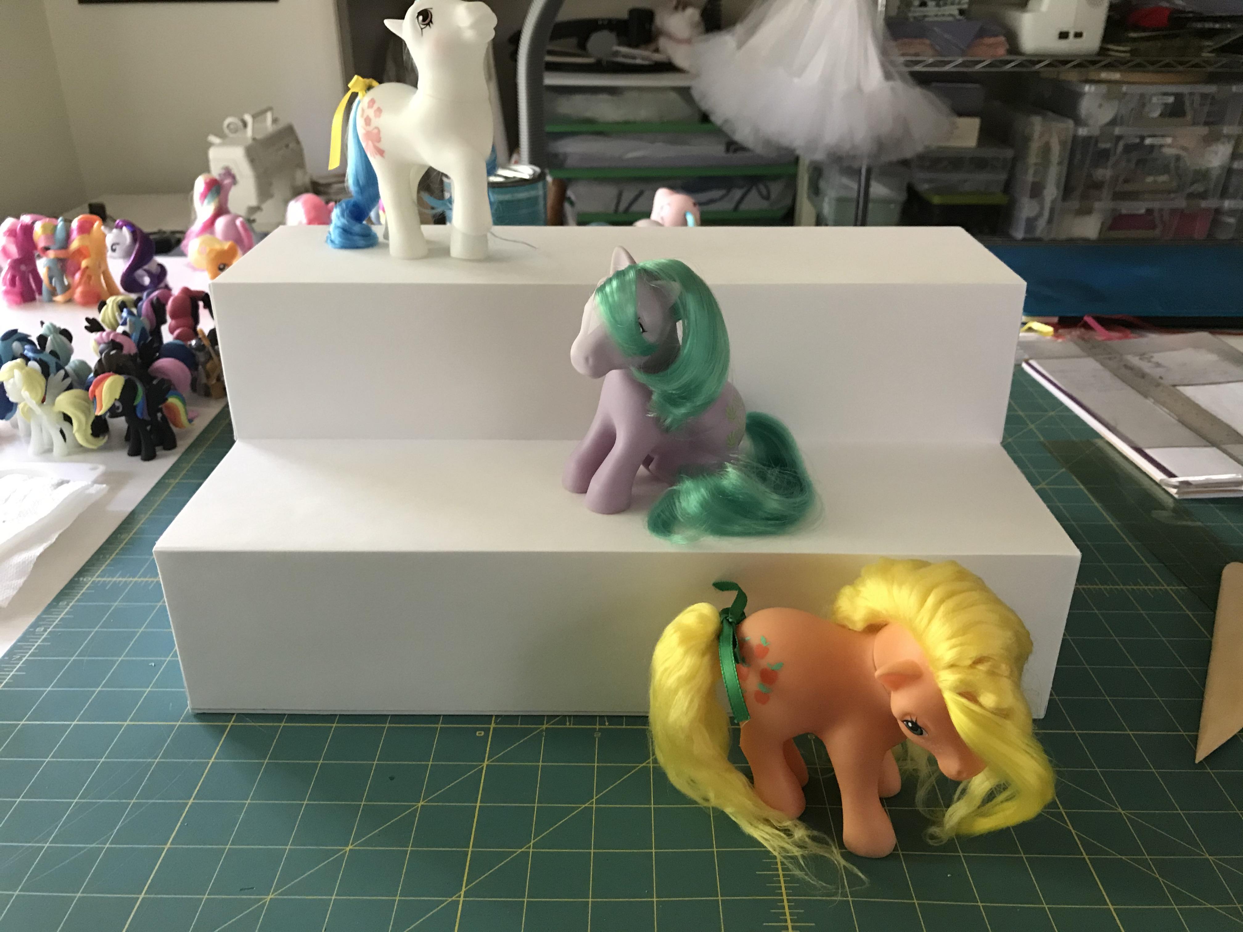 How to Make Display Risers From Foam Board : 8 Steps (with Pictures ...