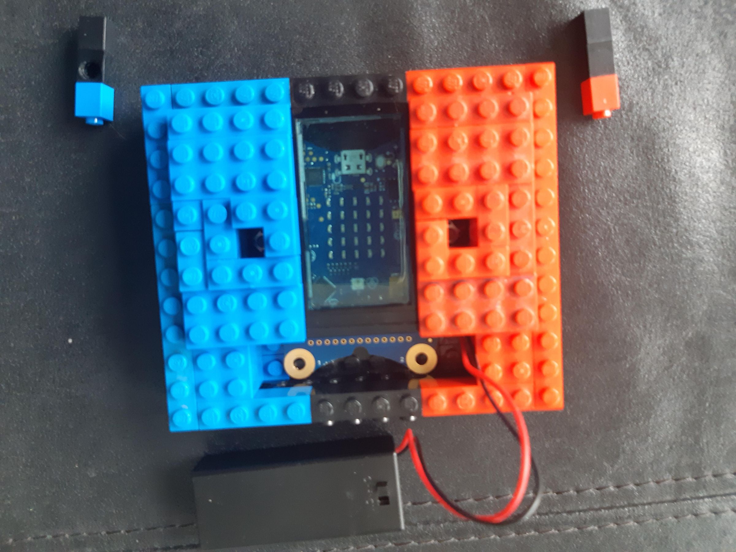 Lego Portable Gaming Console With Space Invaders : 4 Steps - Instructables