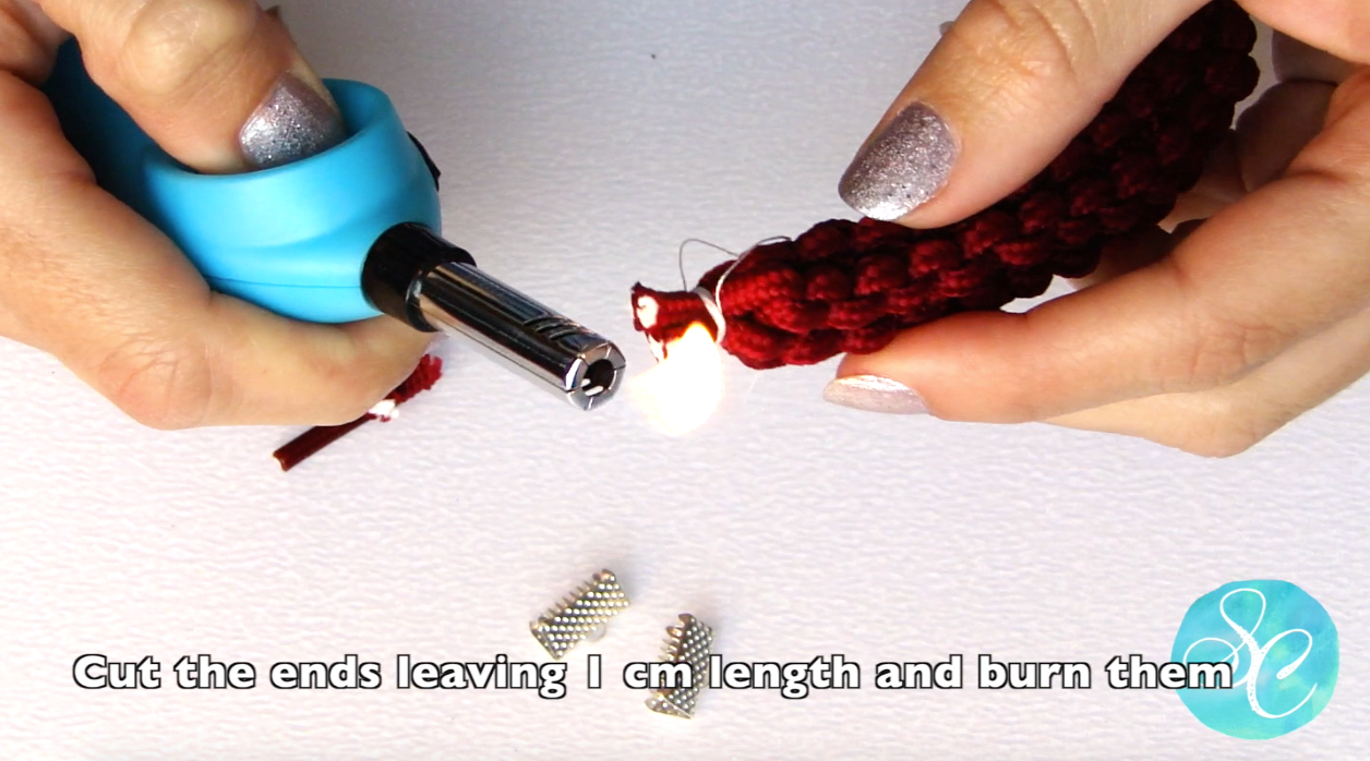 Shoelace Necklace DIY : 6 Steps - Instructables