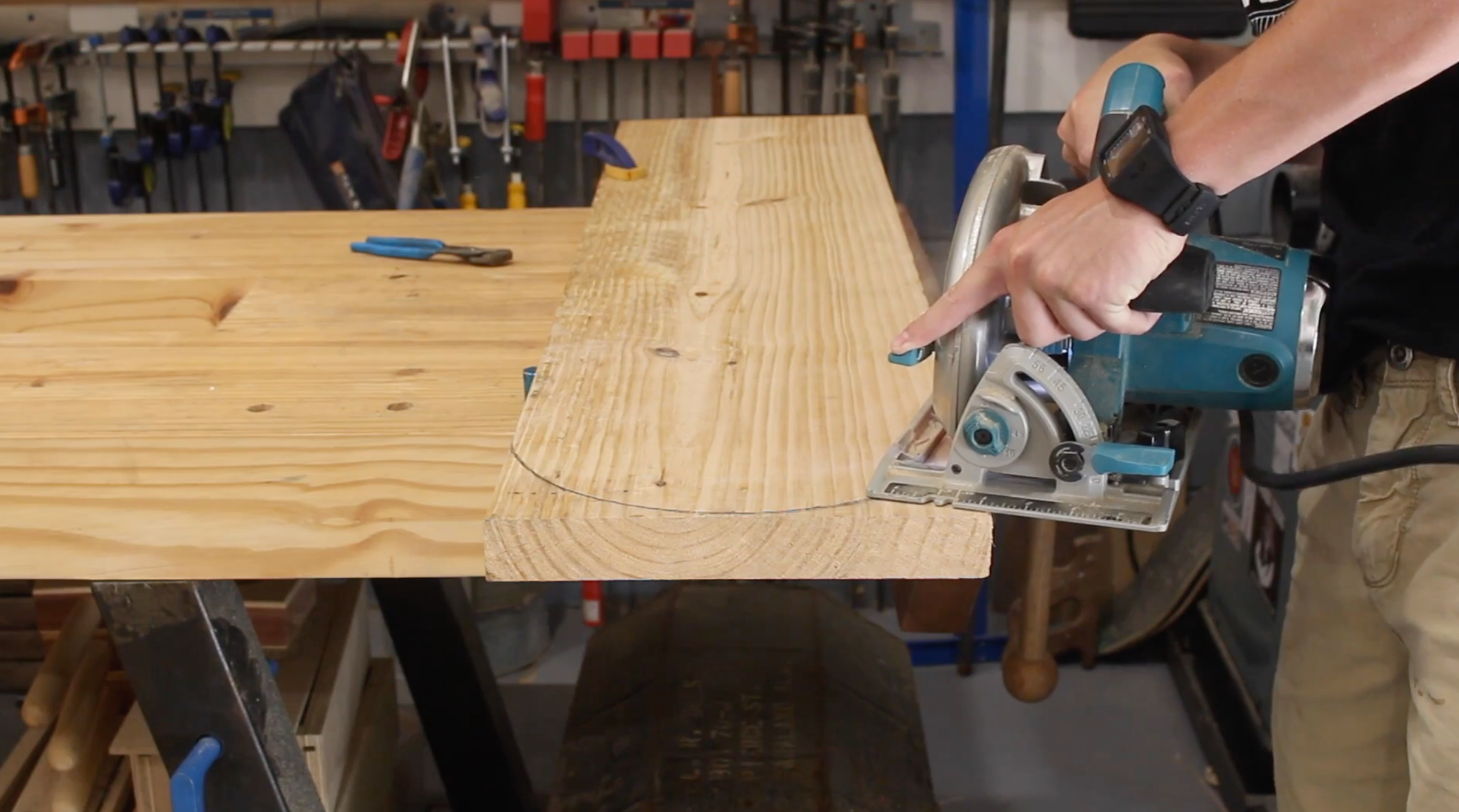 $20 DIY Modern Concrete and 2x12 Wood Bench- Very Easy to Make : 8 ...