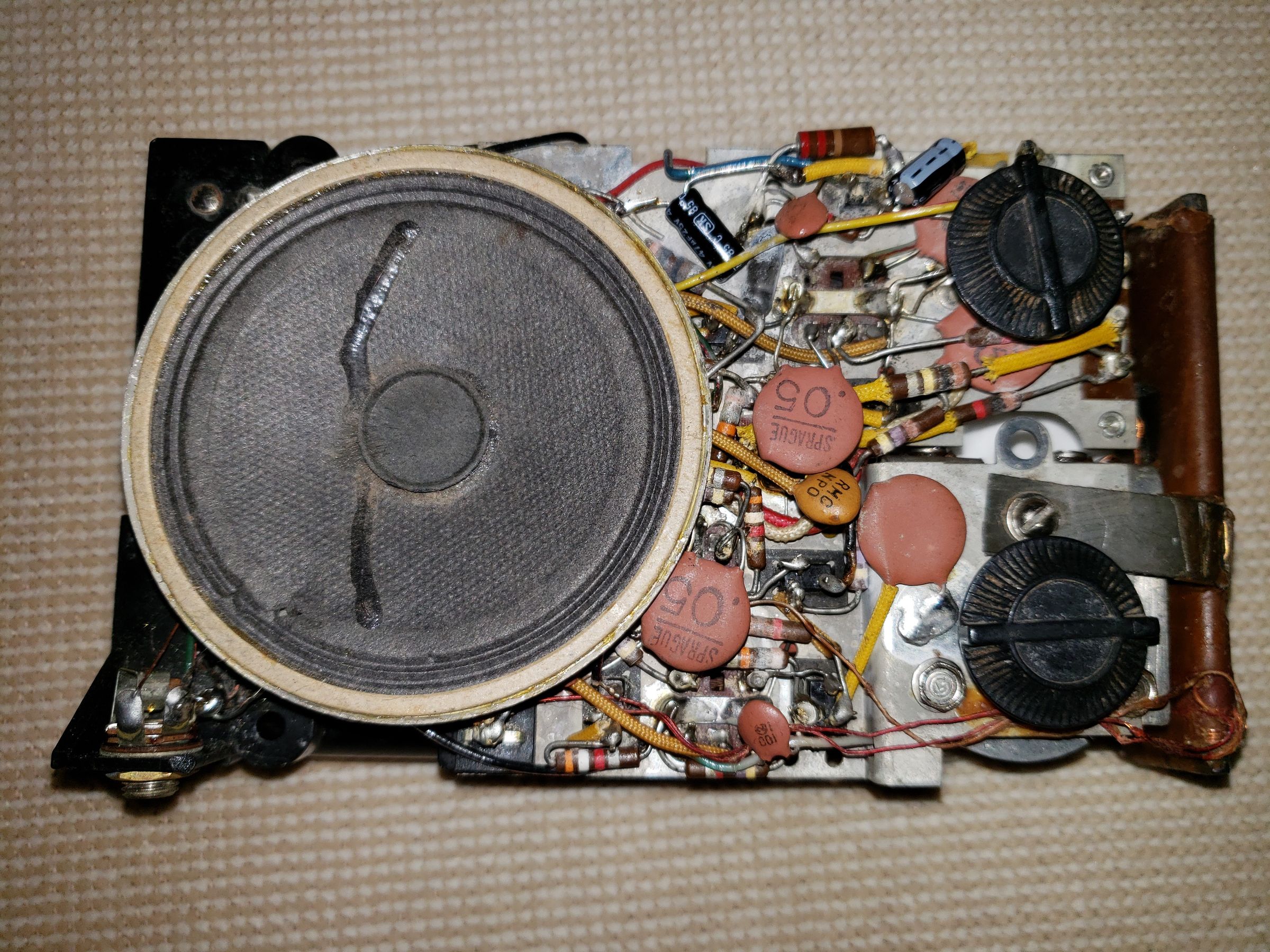 Bringing a 1955 Transistor Radio Back to Life : 7 Steps - Instructables