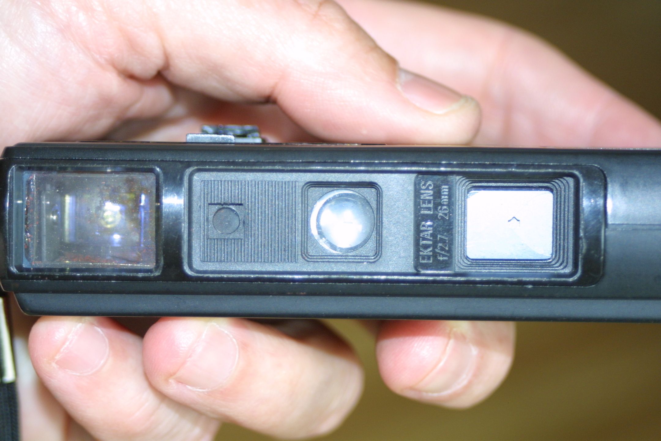 Disassemble and Reload a 110 Film Cartridge : 8 Steps (with Pictures ...