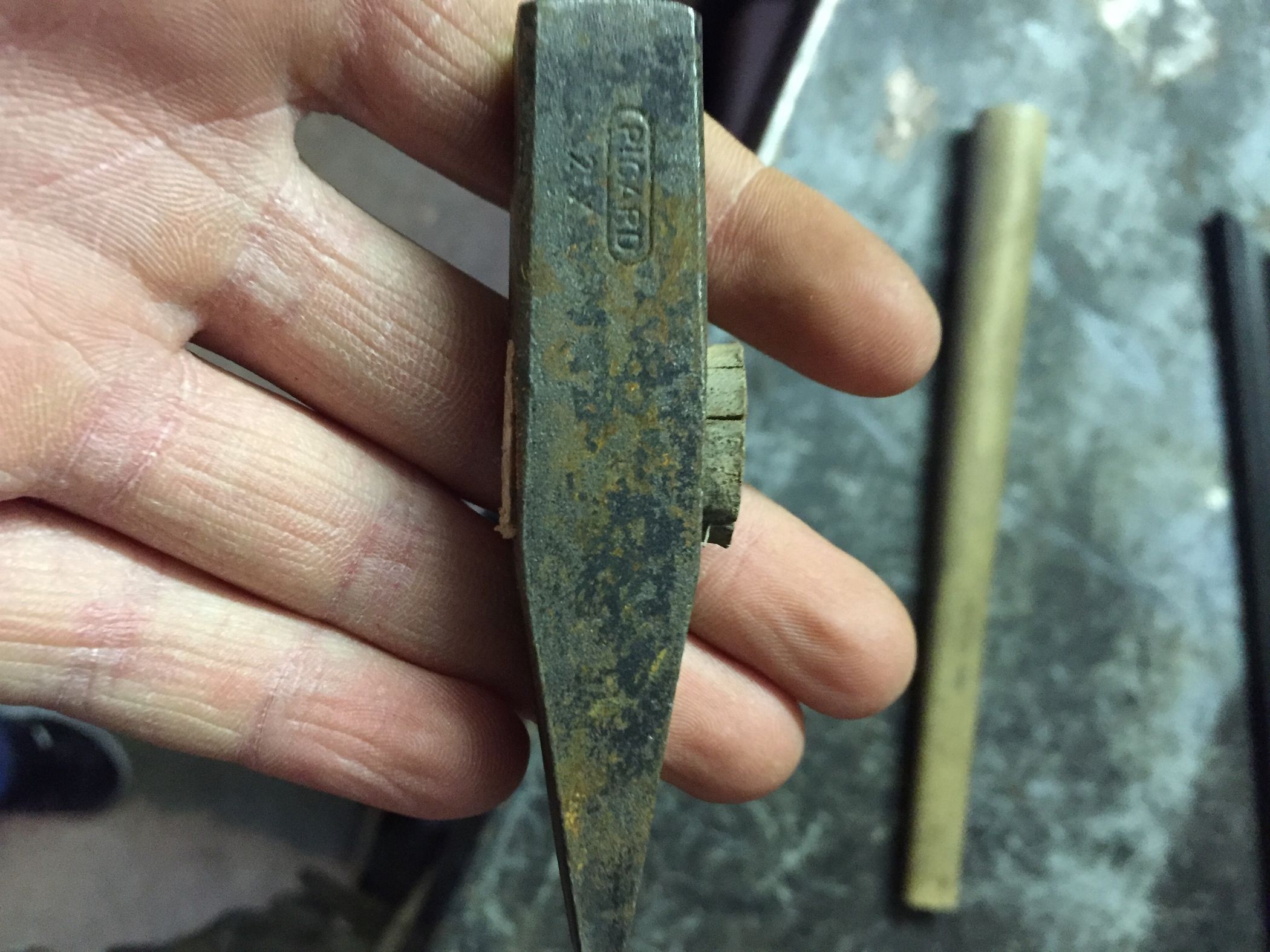 How to Restote a Hammer : 8 Steps (with Pictures) - Instructables