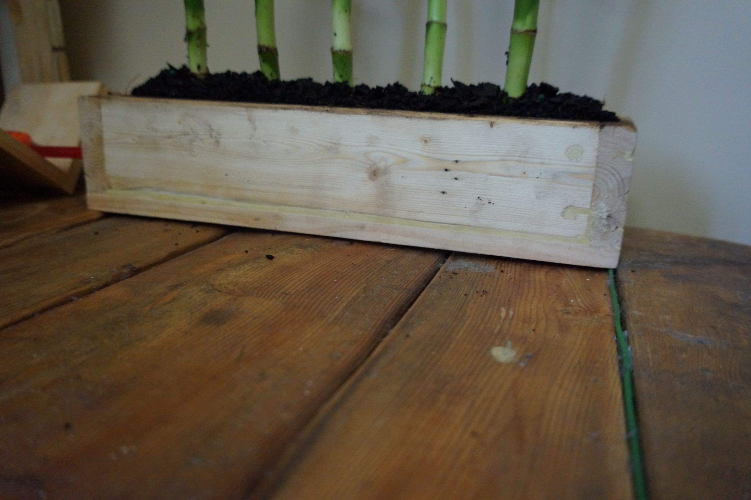 Magical Floating Planter Box : 6 Steps (with Pictures) - Instructables