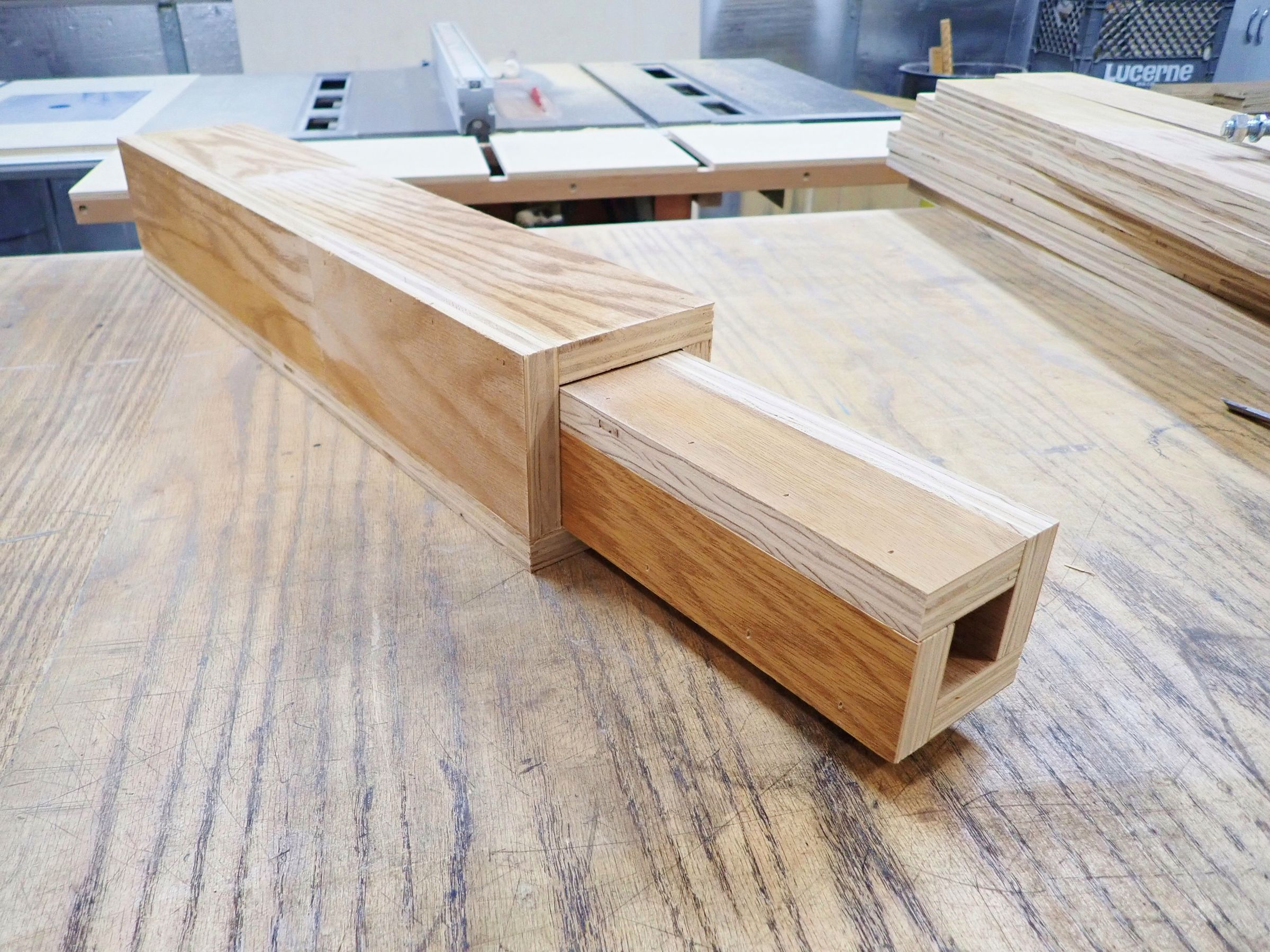Make an Adjustable-Height Table With a Car Jack : 16 Steps (with ...