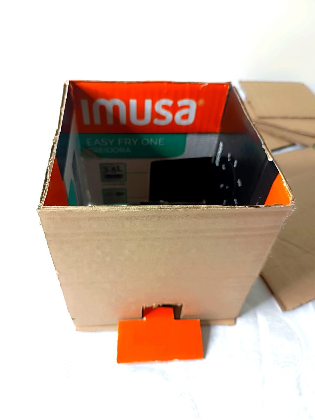 Recycling Bin for Kids Made From Recycled Cardboard : 5 Steps (with ...
