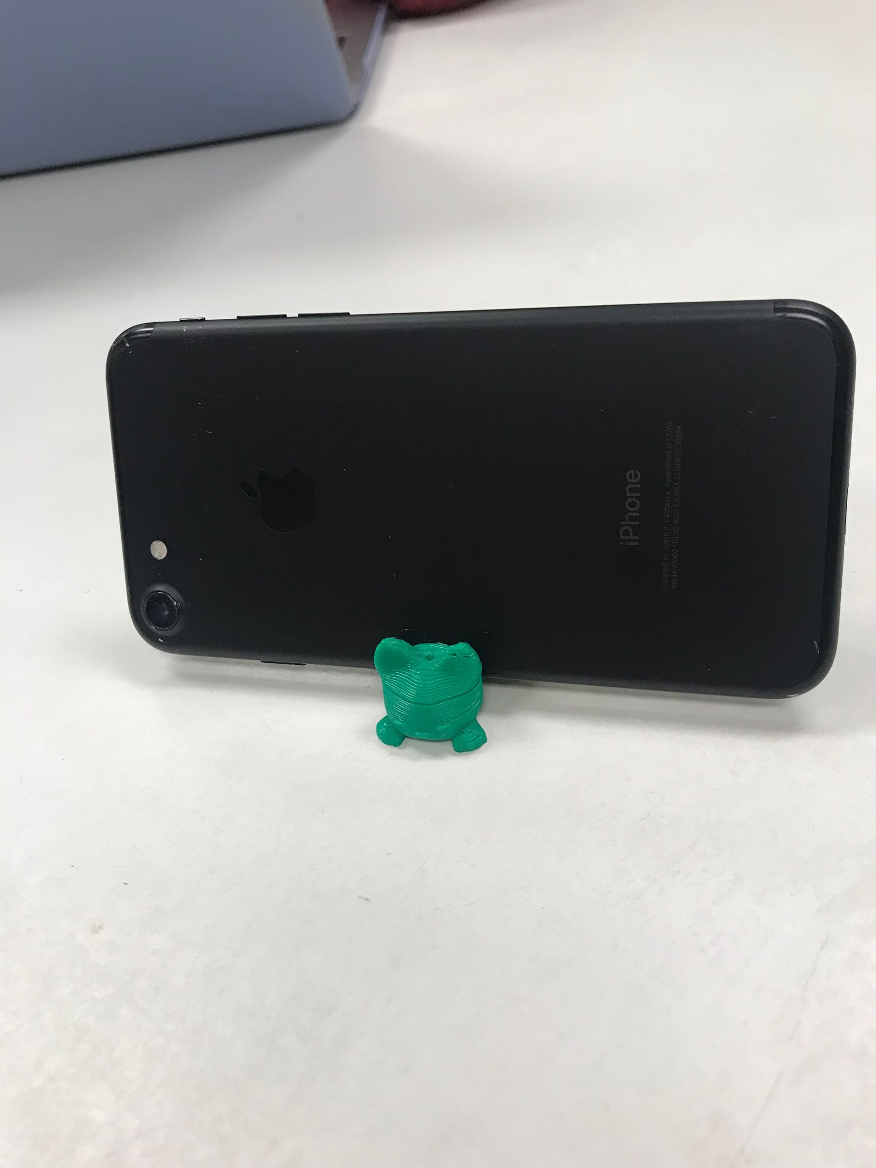 3D Printed Phone Stand Keychain : 3 Steps - Instructables