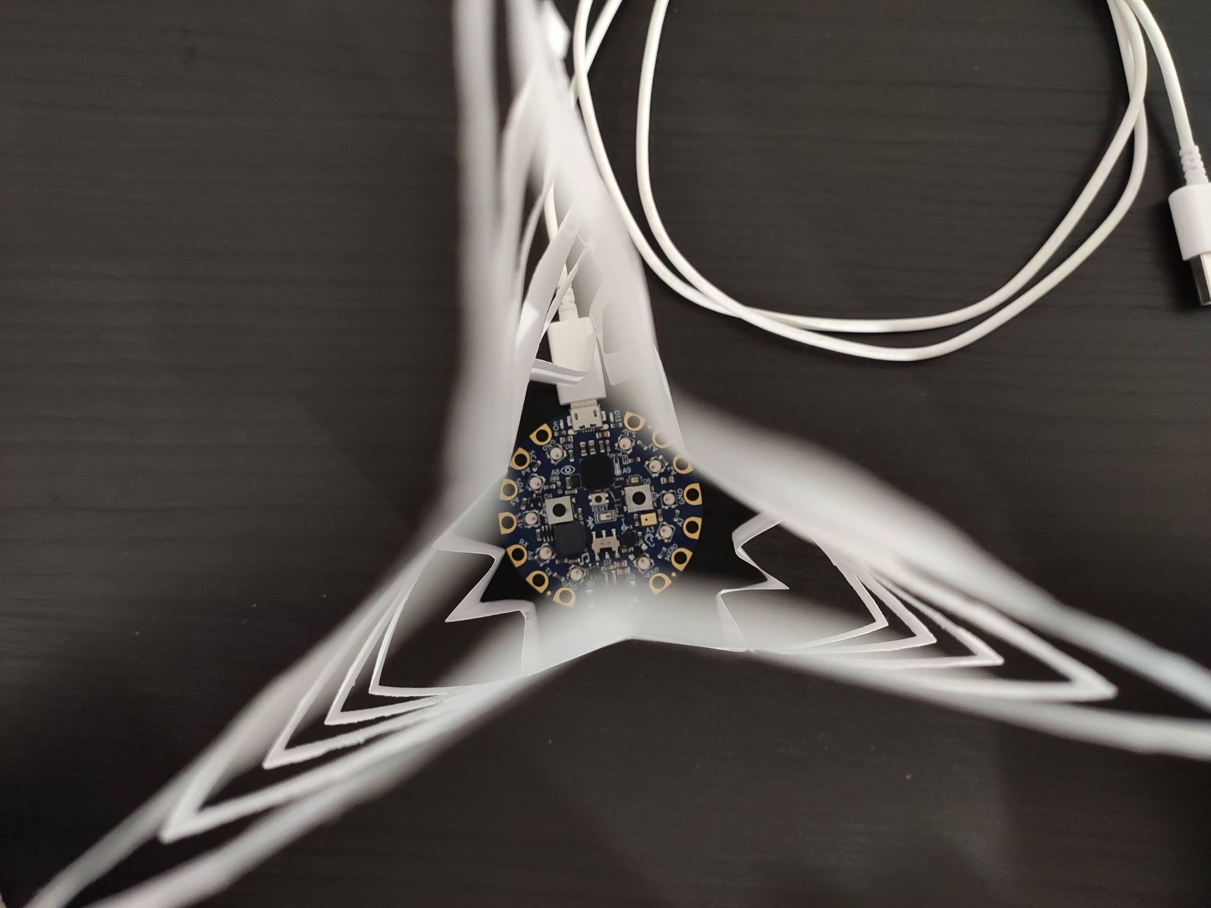 Smart Christmas Tree With CircuitPython : 9 Steps - Instructables