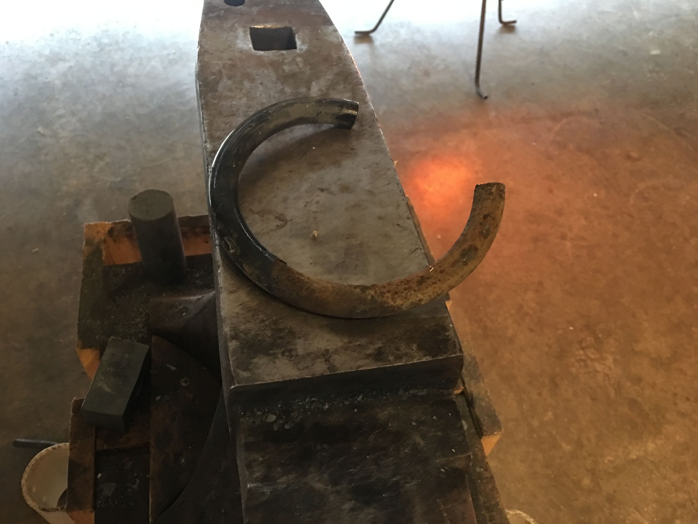 HAND FORGED Cold Chisel, From a Rusty Old Coil Spring : 10 Steps (with ...