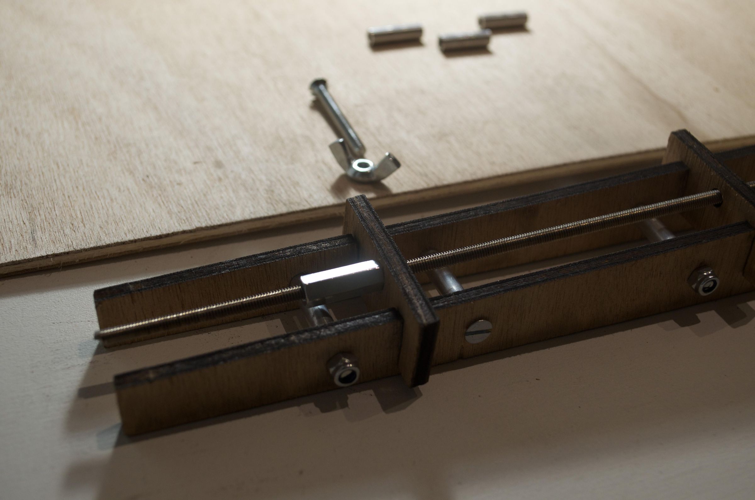 Tripod Multi-purpose & Low Tech : 14 Steps (with Pictures) - Instructables