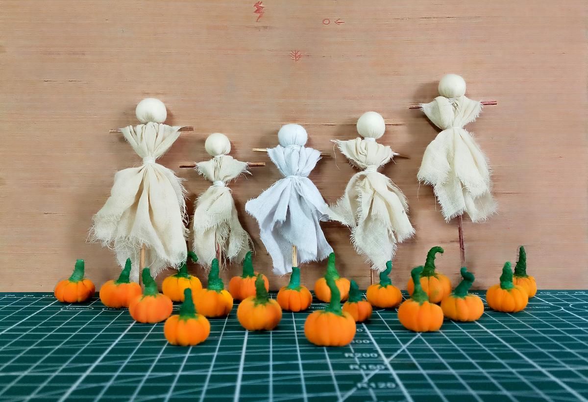 Mini Halloween Ghosts & Scarecrows : 6 Steps (with Pictures ...