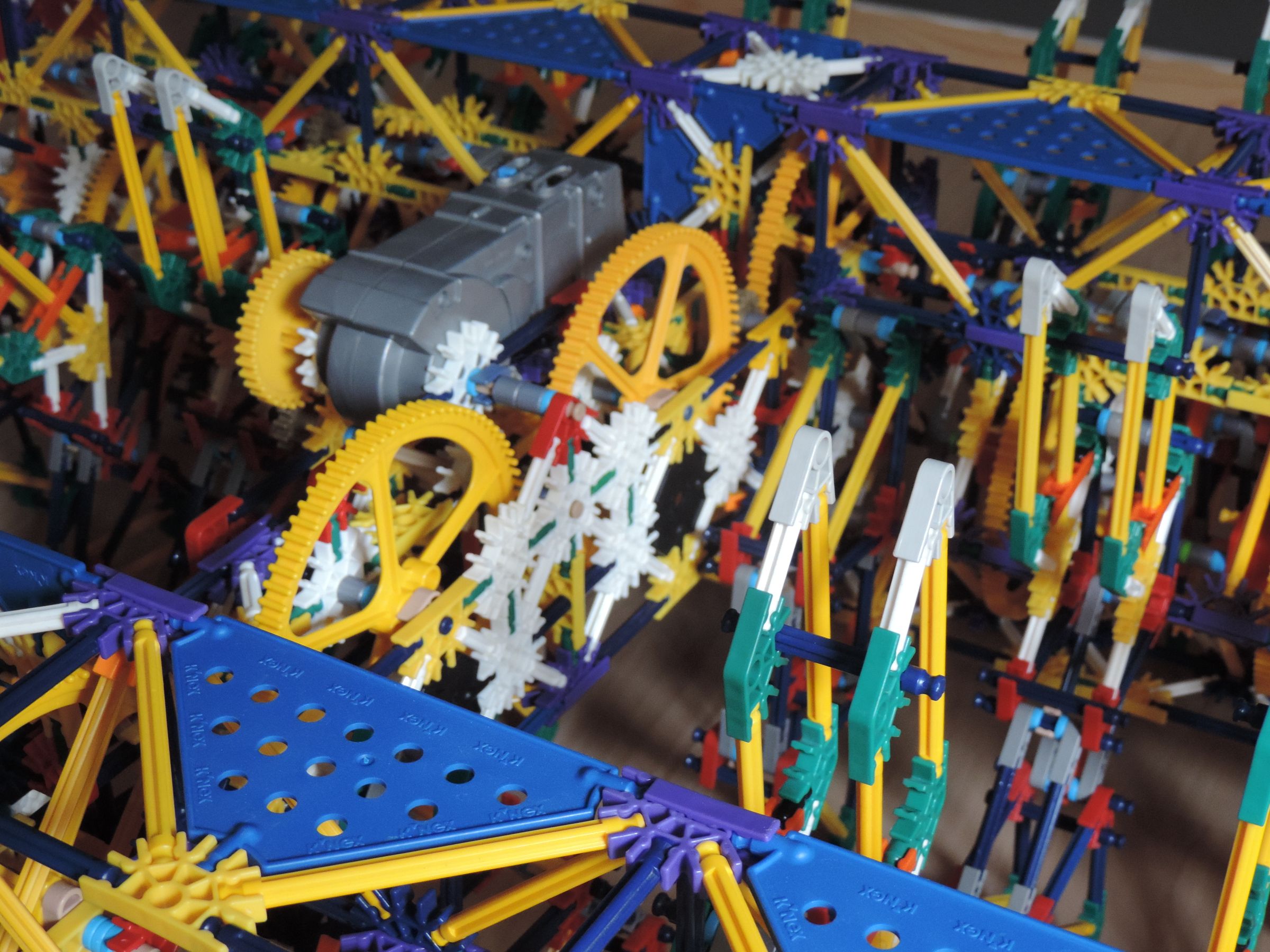 Huge Knex Walker. - Instructables