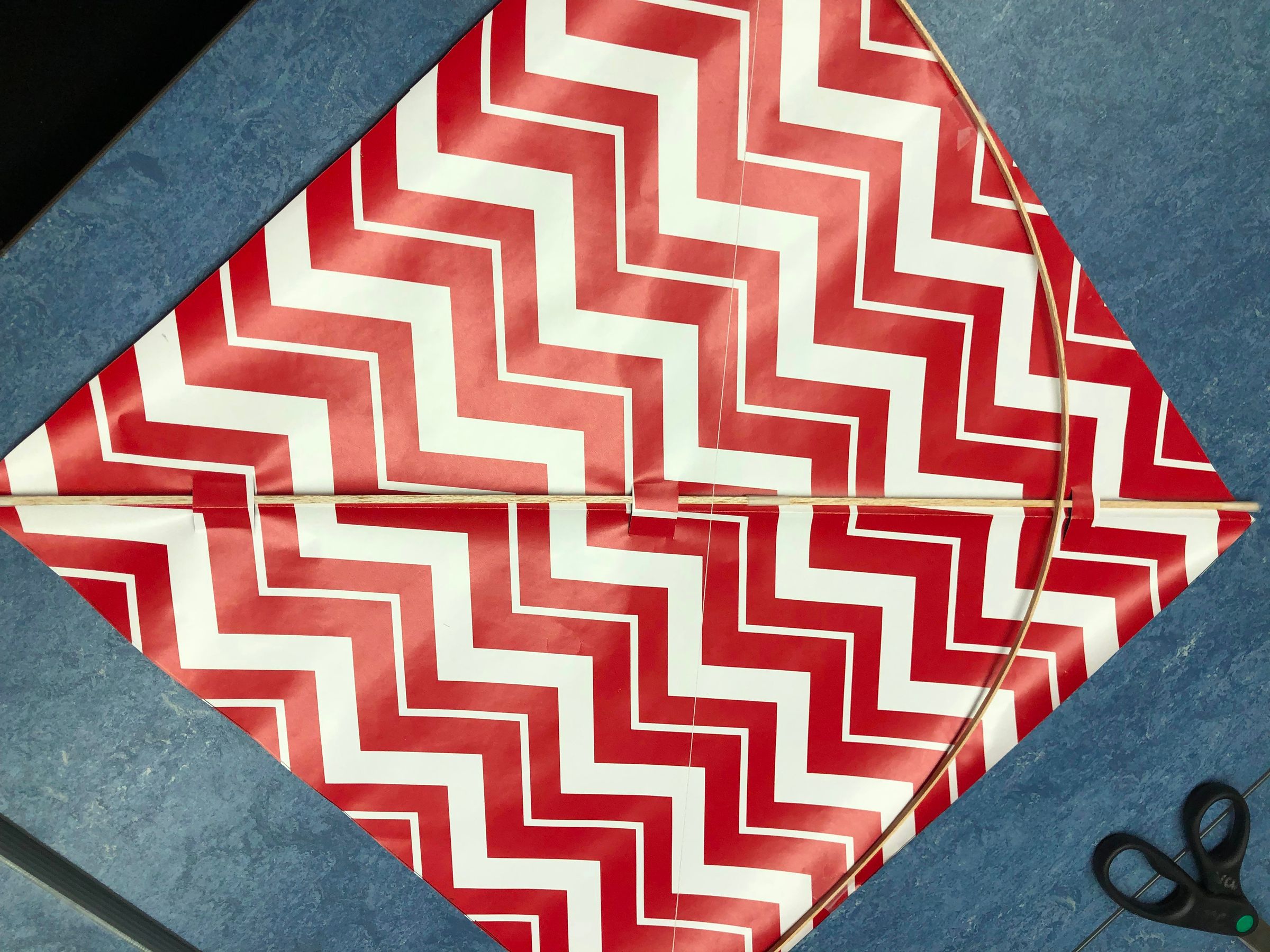 DIY Wrapping Paper Kite : 12 Steps - Instructables