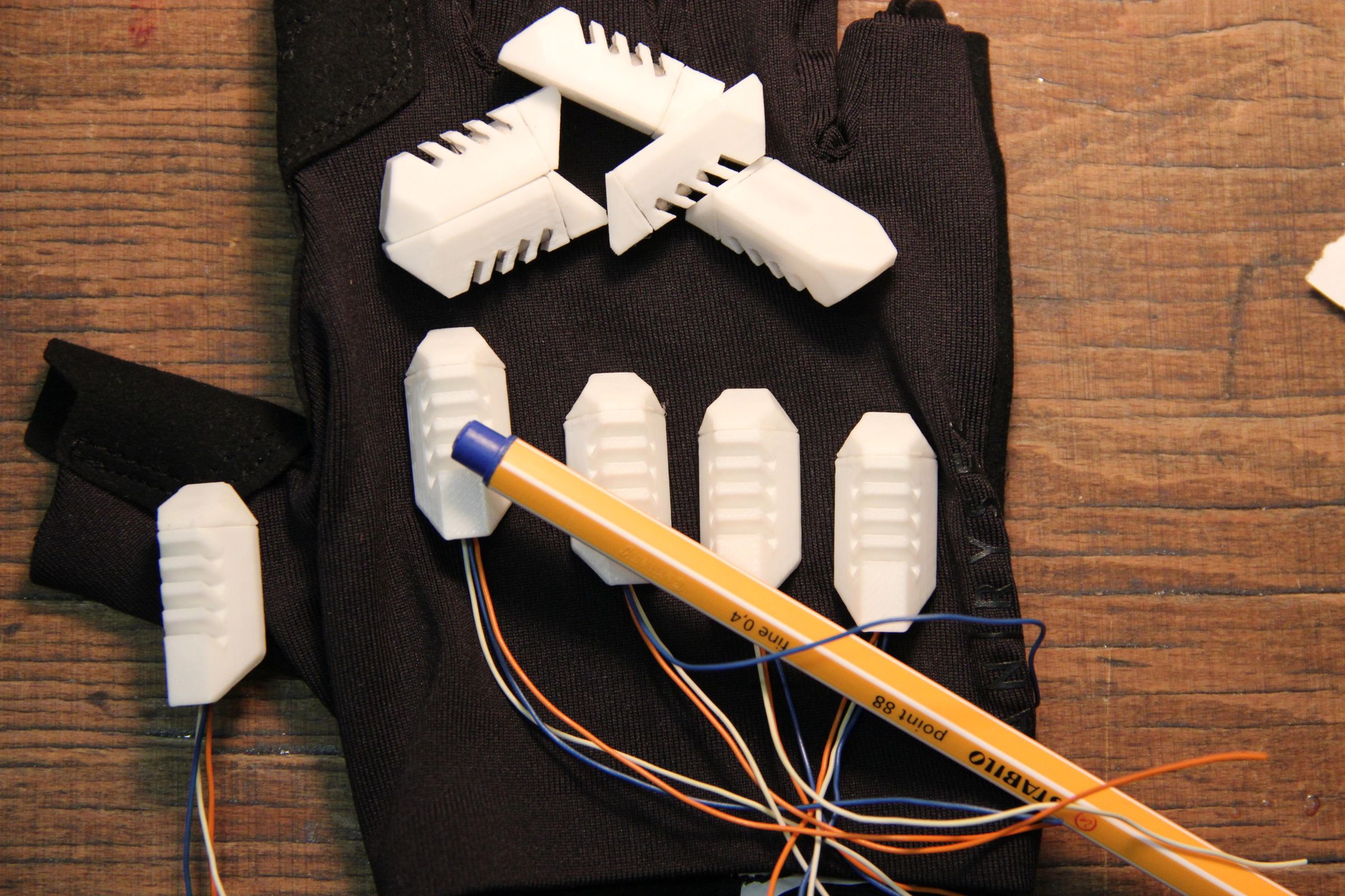 The Data Glove - Control Bluetooth Devices With Gestures! : 9 Steps ...