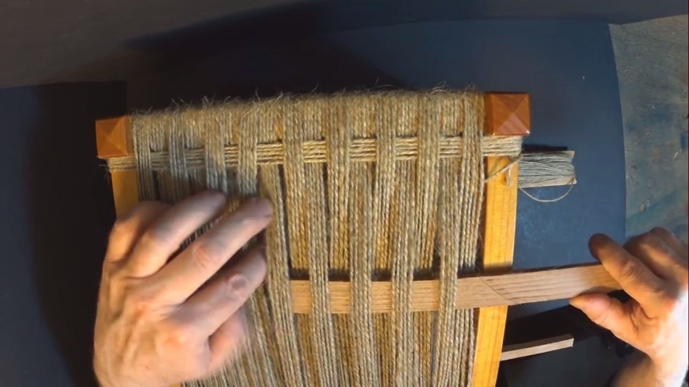 Weave String Table : 3 Steps (with Pictures) - Instructables