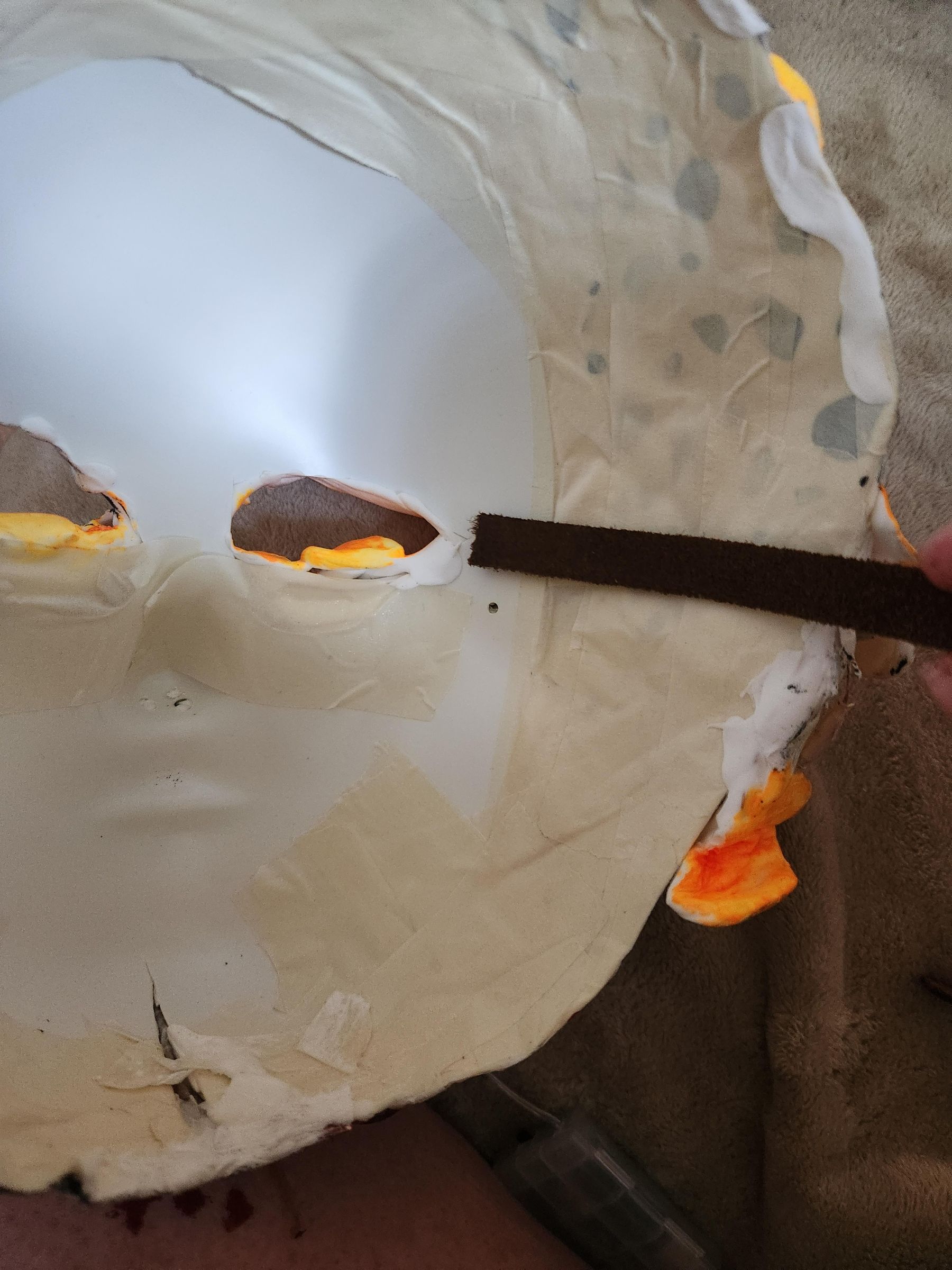 The Last of Us Clicker Mask : 13 Steps (with Pictures) - Instructables
