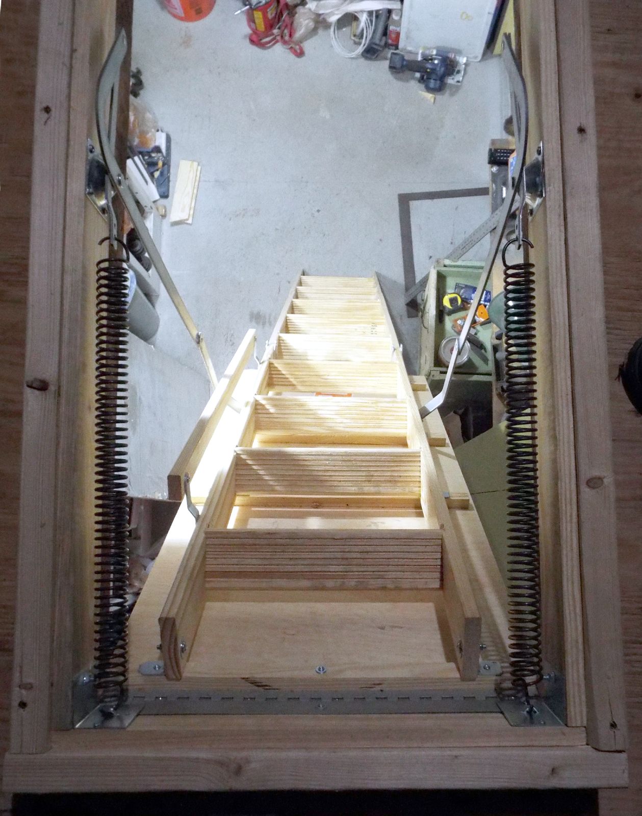 Hidden Attic Ladder : 9 Steps - Instructables