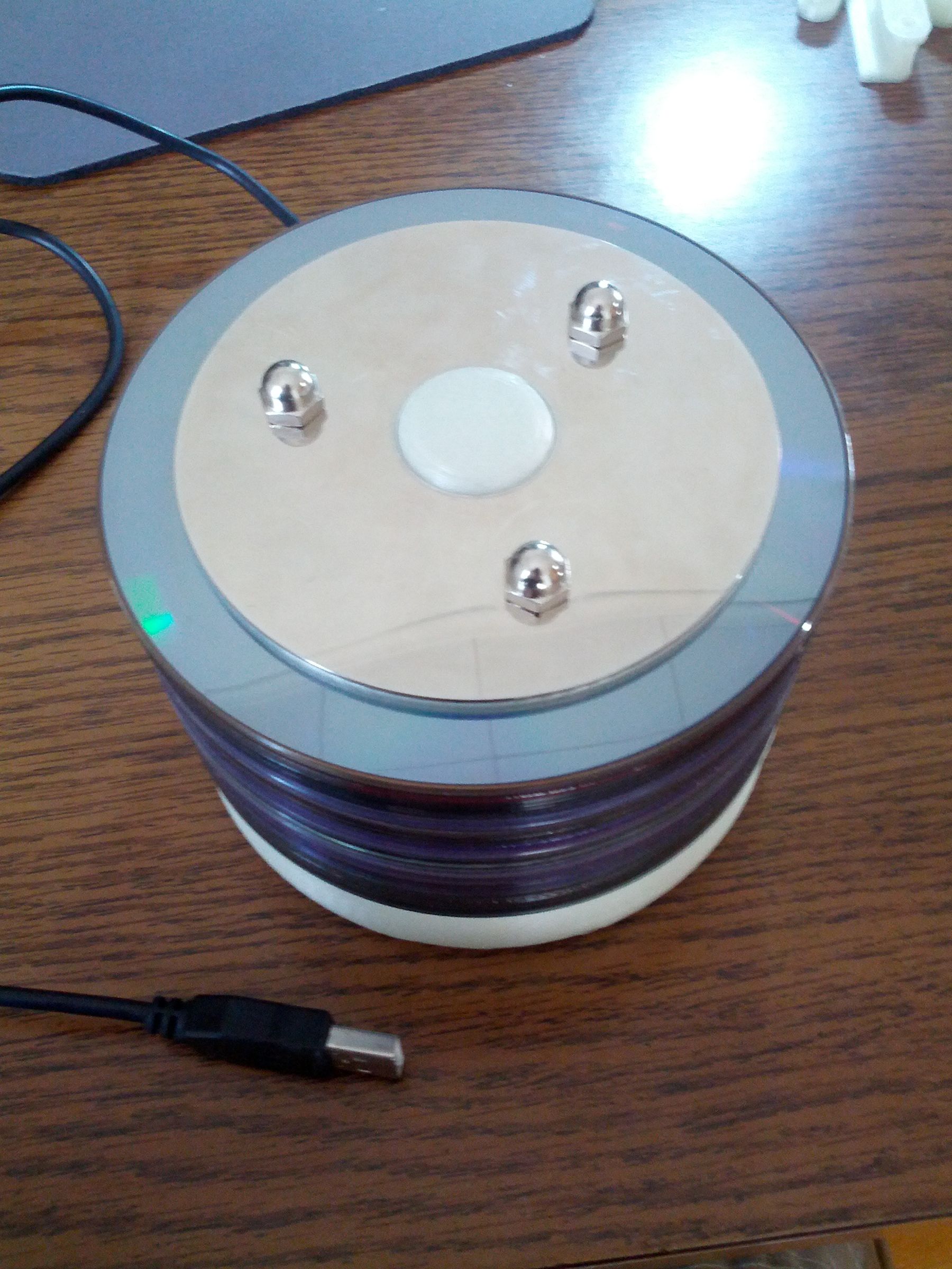 Touch Activated Recycled Glow in the Dark CD Lamp : 5 Steps (with ...