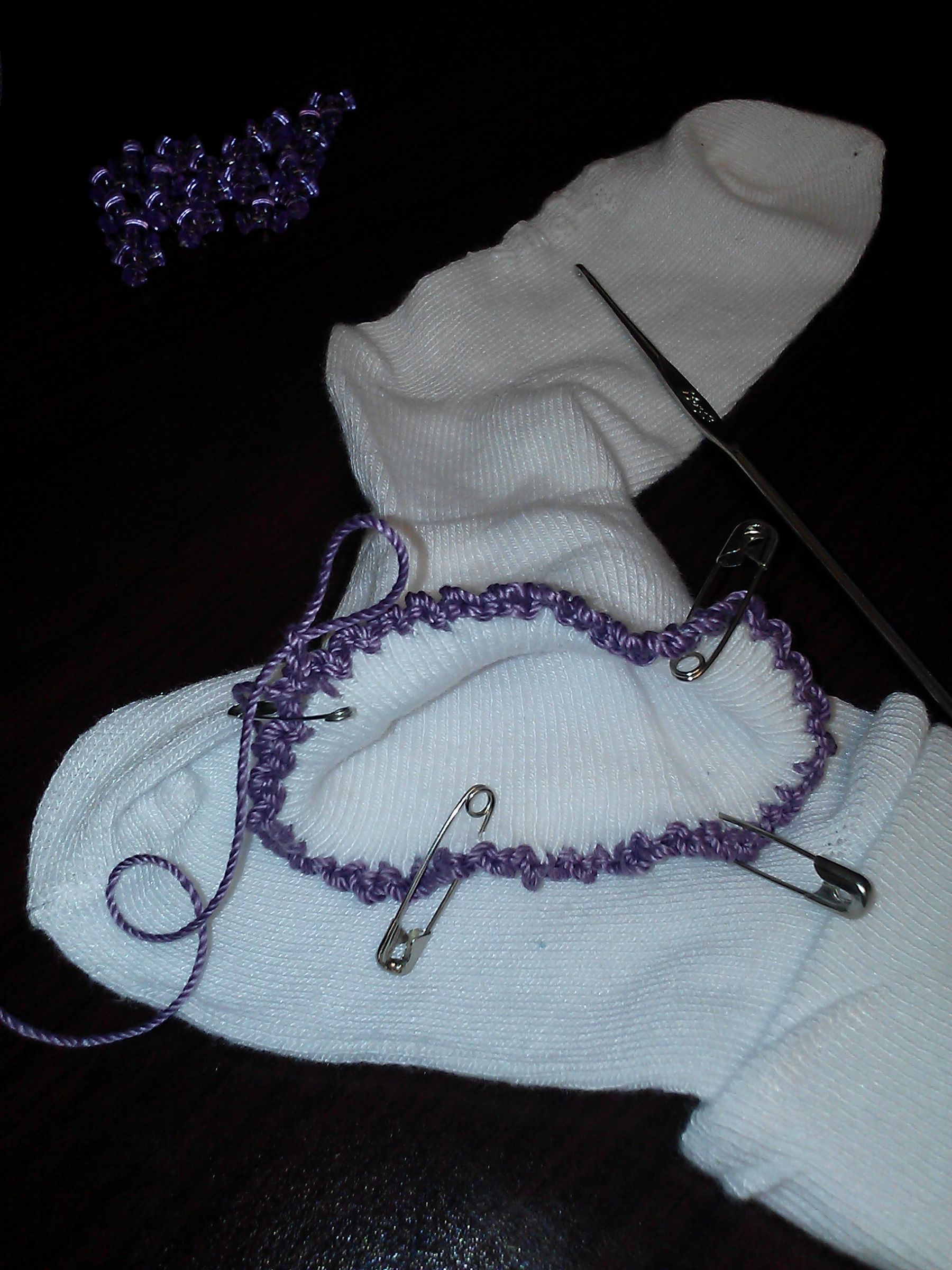 Crocheted Trimmed Socks : 8 Steps (with Pictures) - Instructables