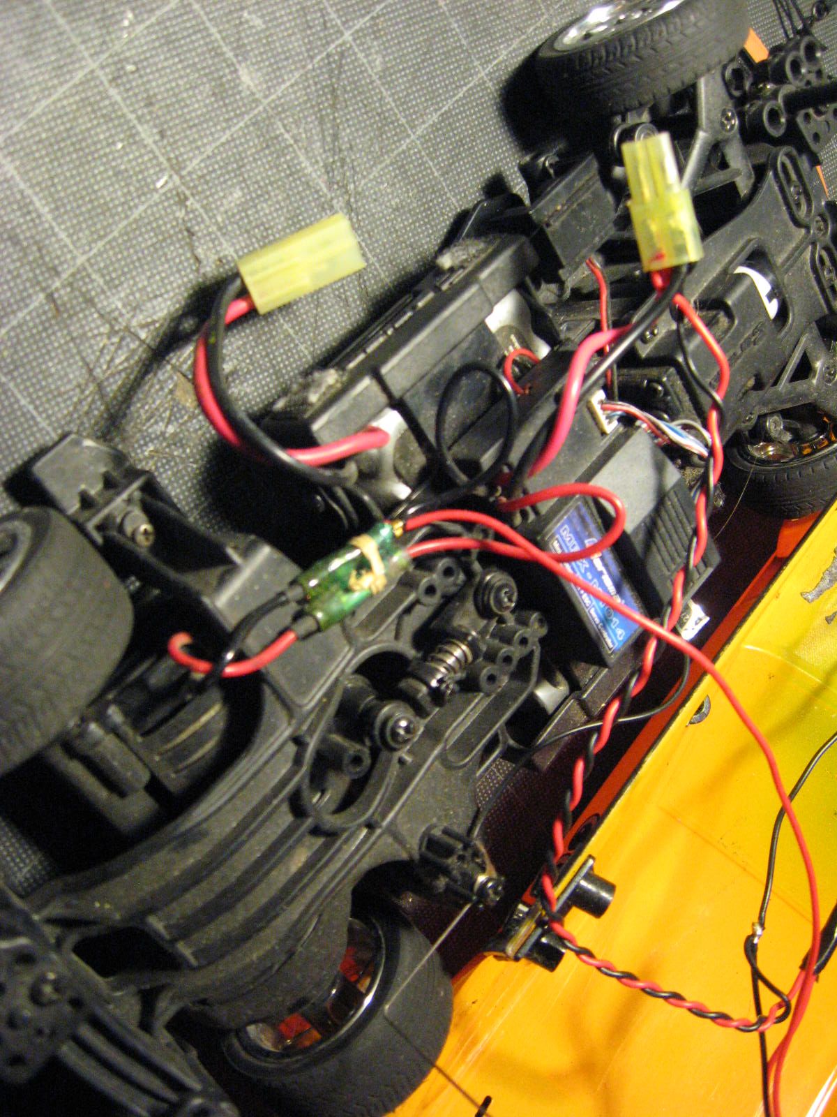 Rc Car Brake Lights : 7 Steps - Instructables