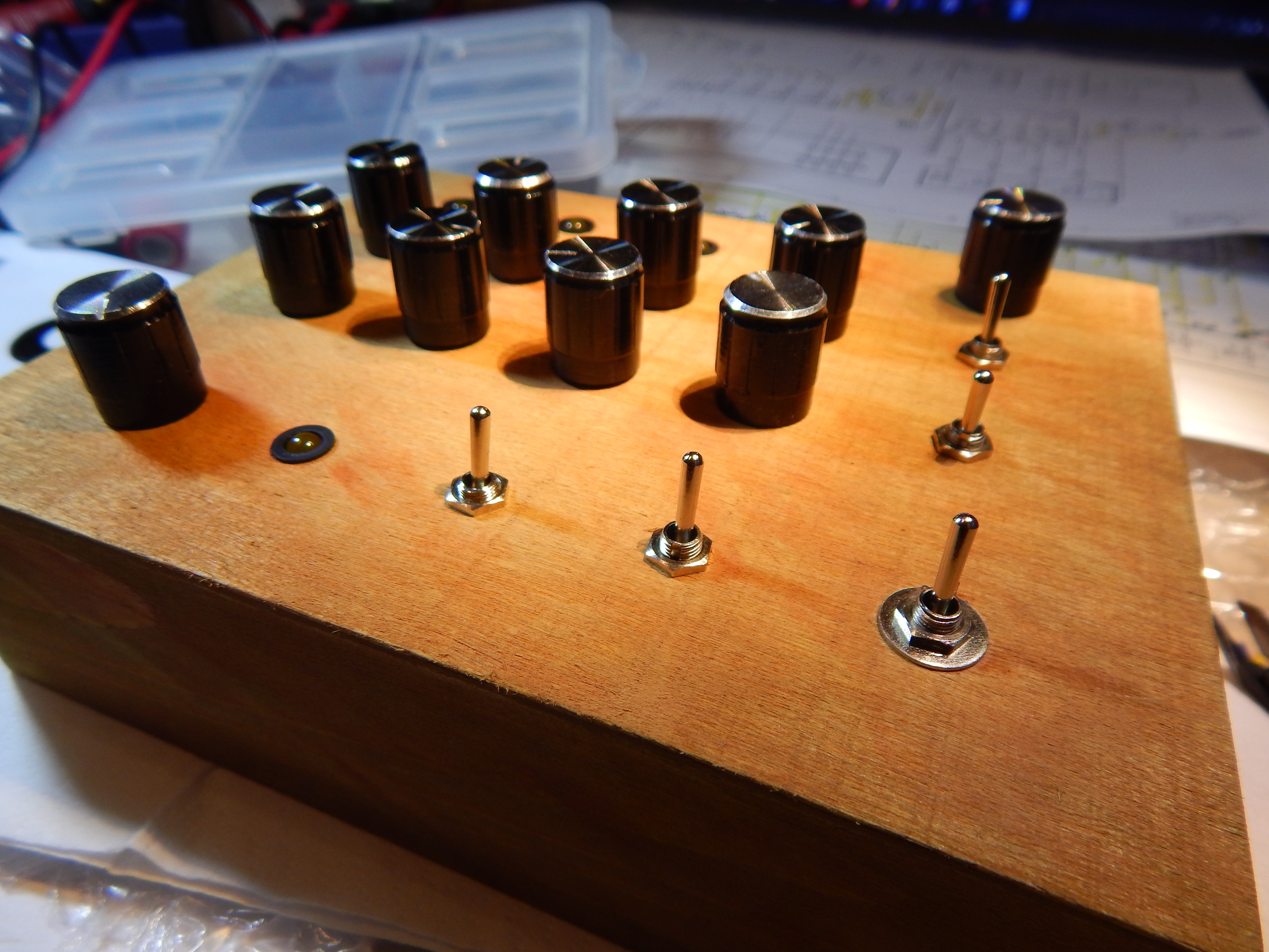 Parallel Sequencer Synth : 17 Steps (with Pictures) - Instructables