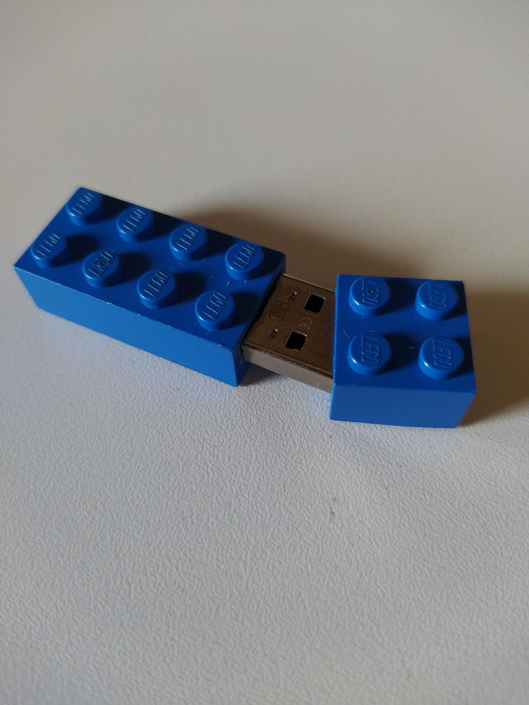 Awesome Lego USB Drive : 7 Steps - Instructables