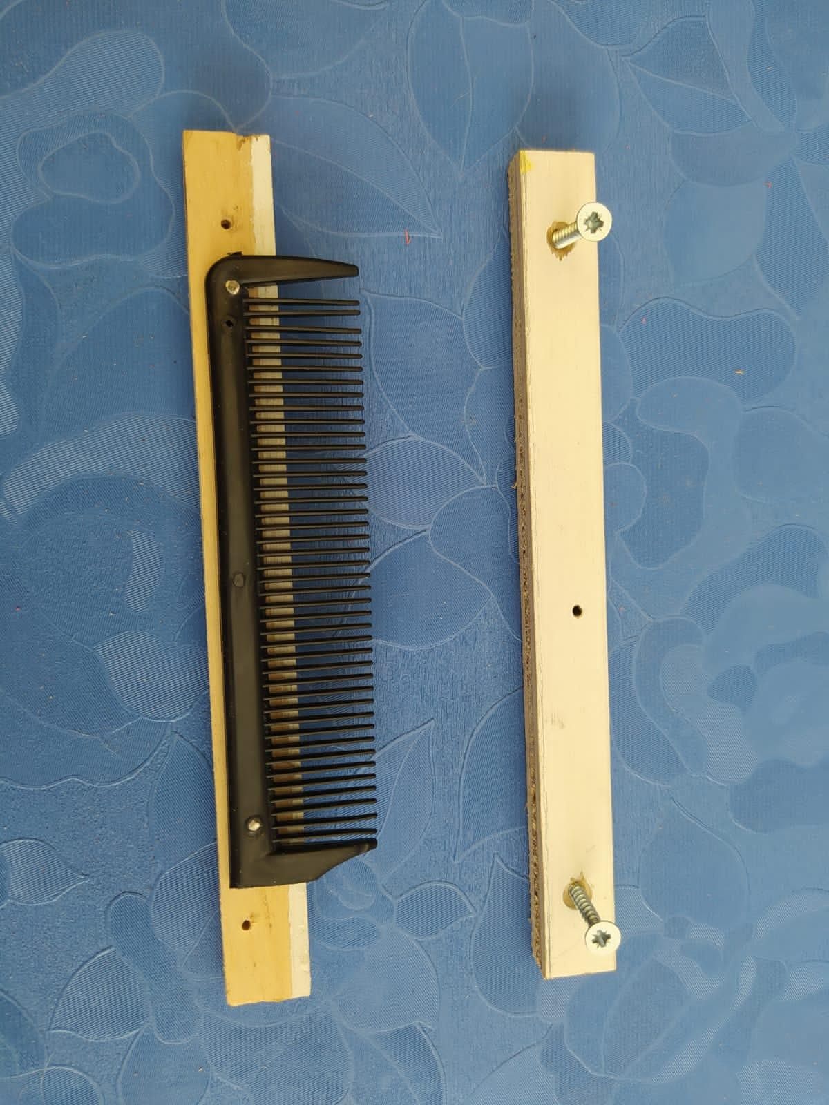 Loom With Combs : 10 Steps (with Pictures) - Instructables