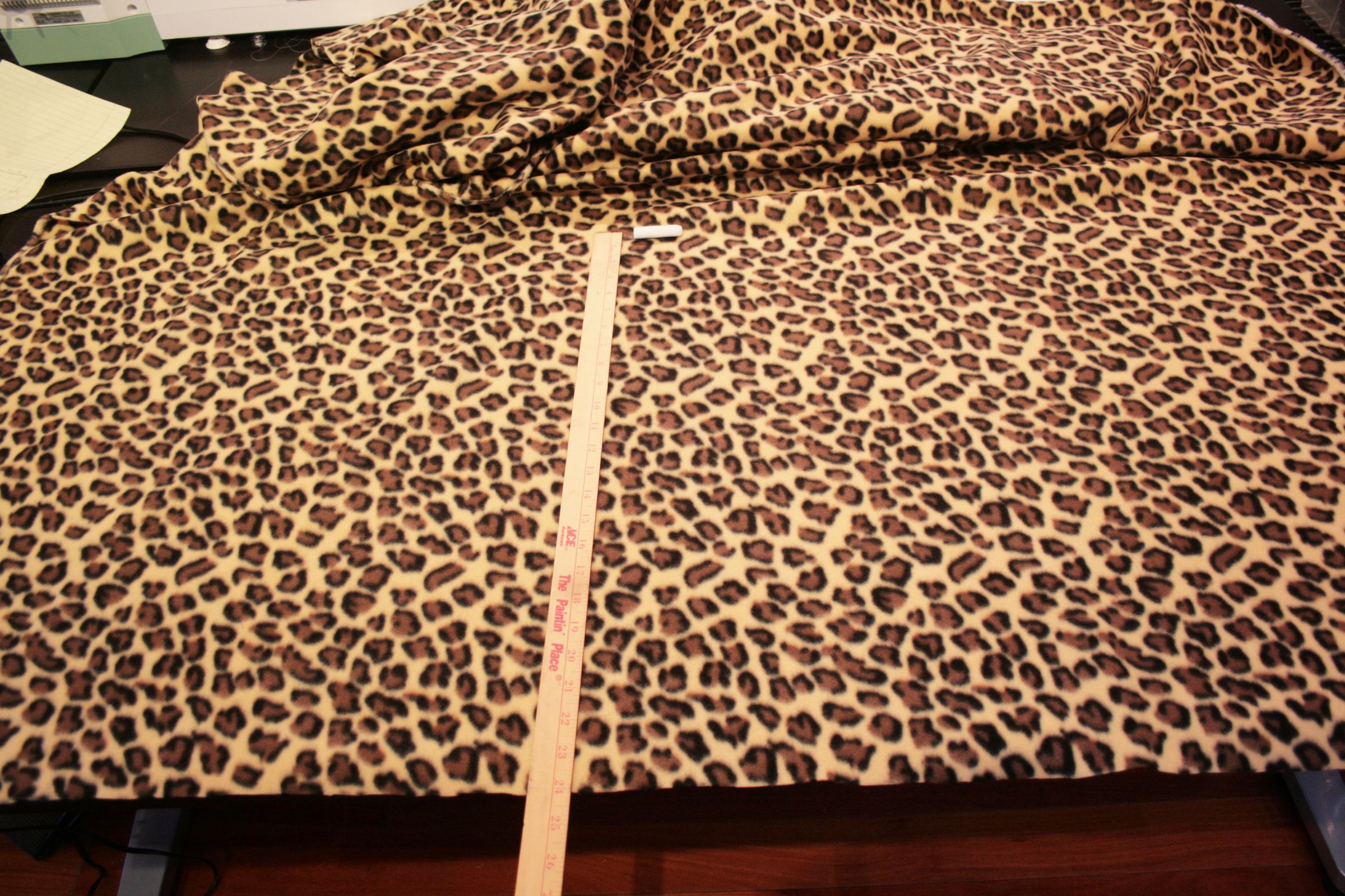 Make Your Own Snuggie : 5 Steps (with Pictures) - Instructables