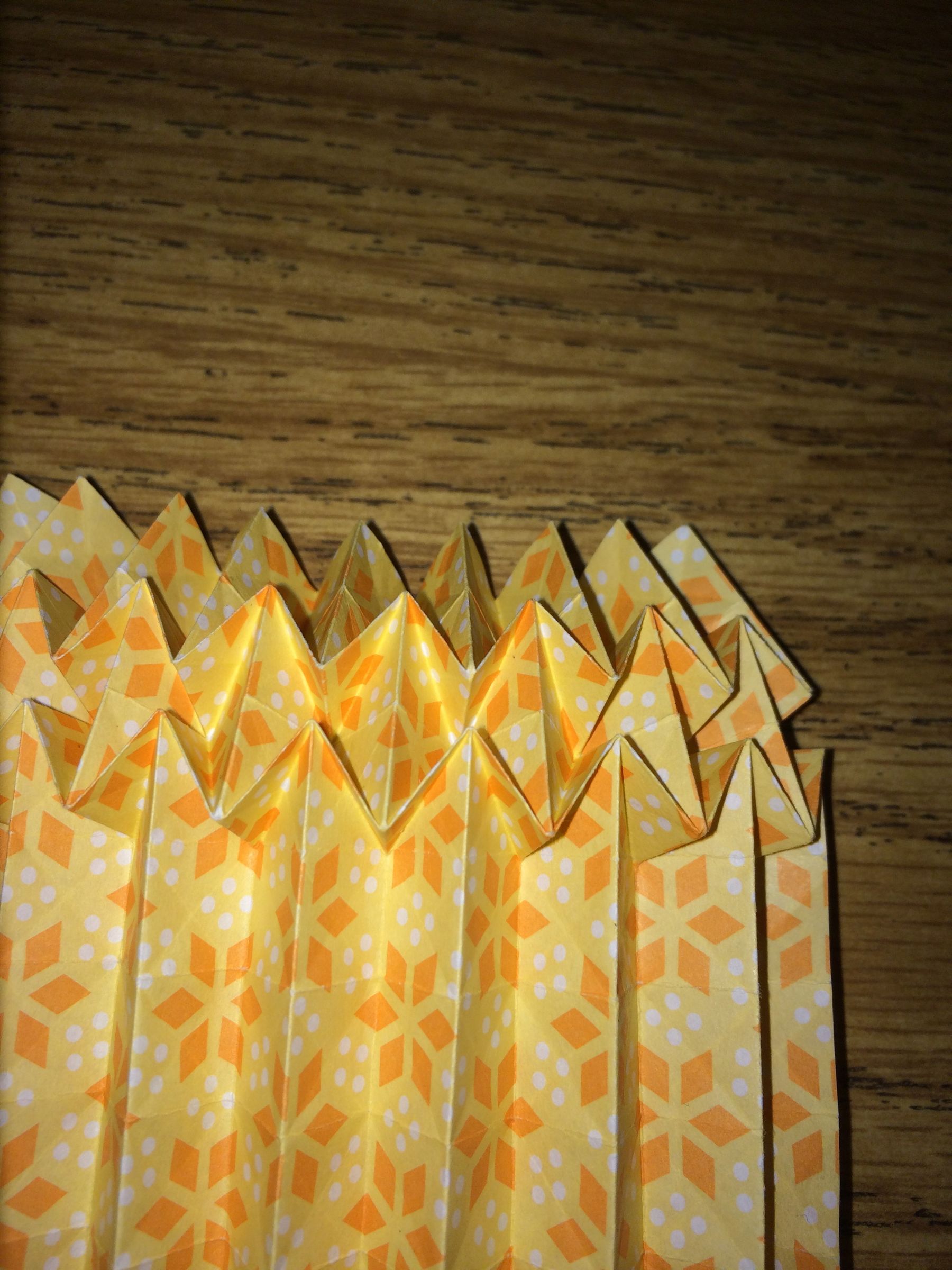 Origami Magic Ball : 7 Steps - Instructables