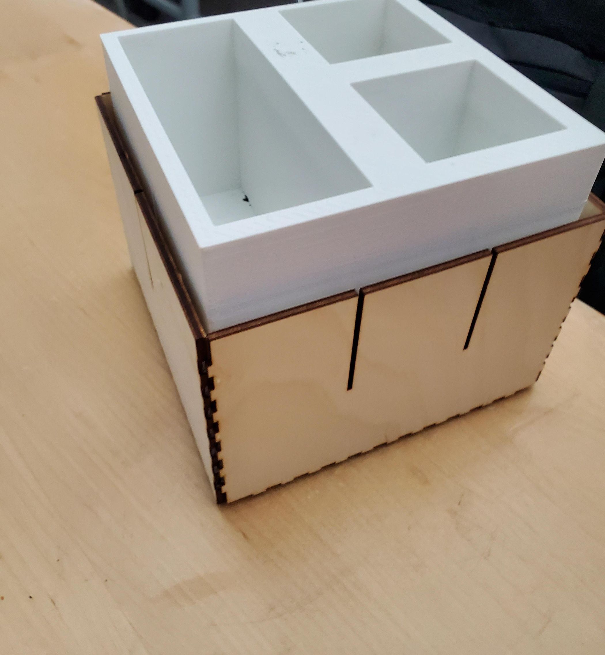 Small Tool Box : 7 Steps - Instructables