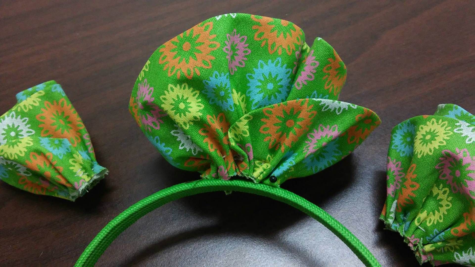 Fabric Flower Hair Accessory : 6 Steps (with Pictures) - Instructables