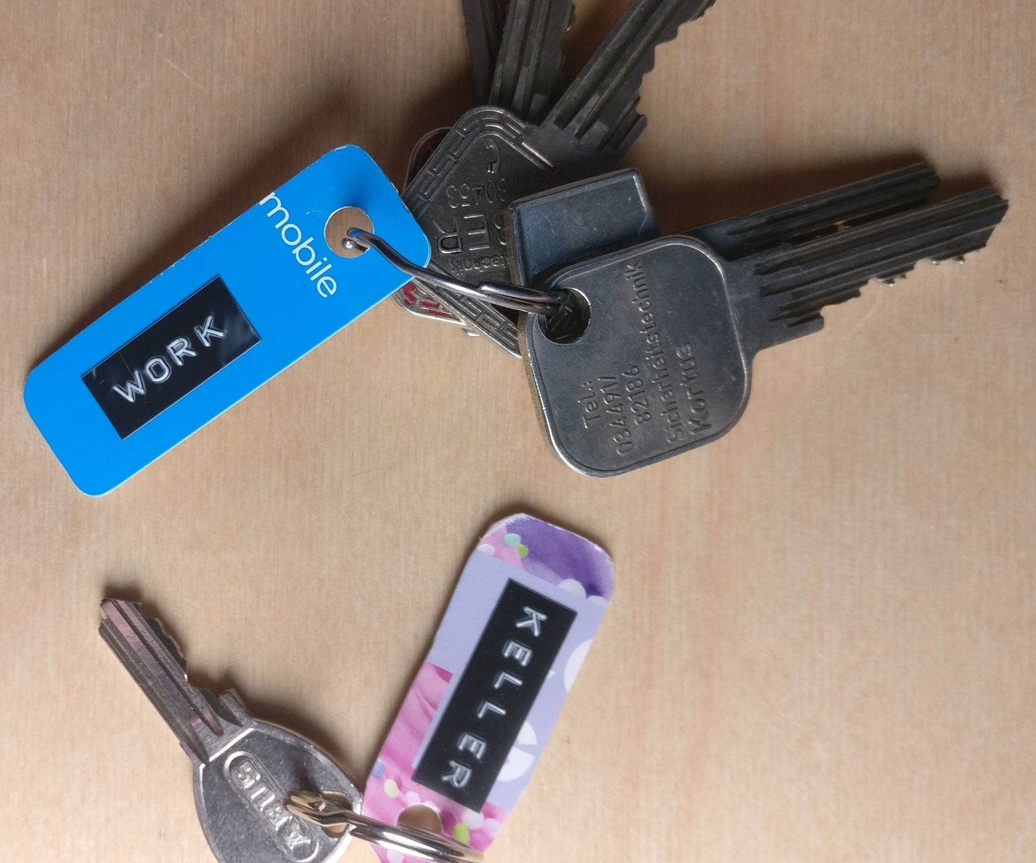 Key Labels From Plastic Cards : 3 Steps (with Pictures) - Instructables