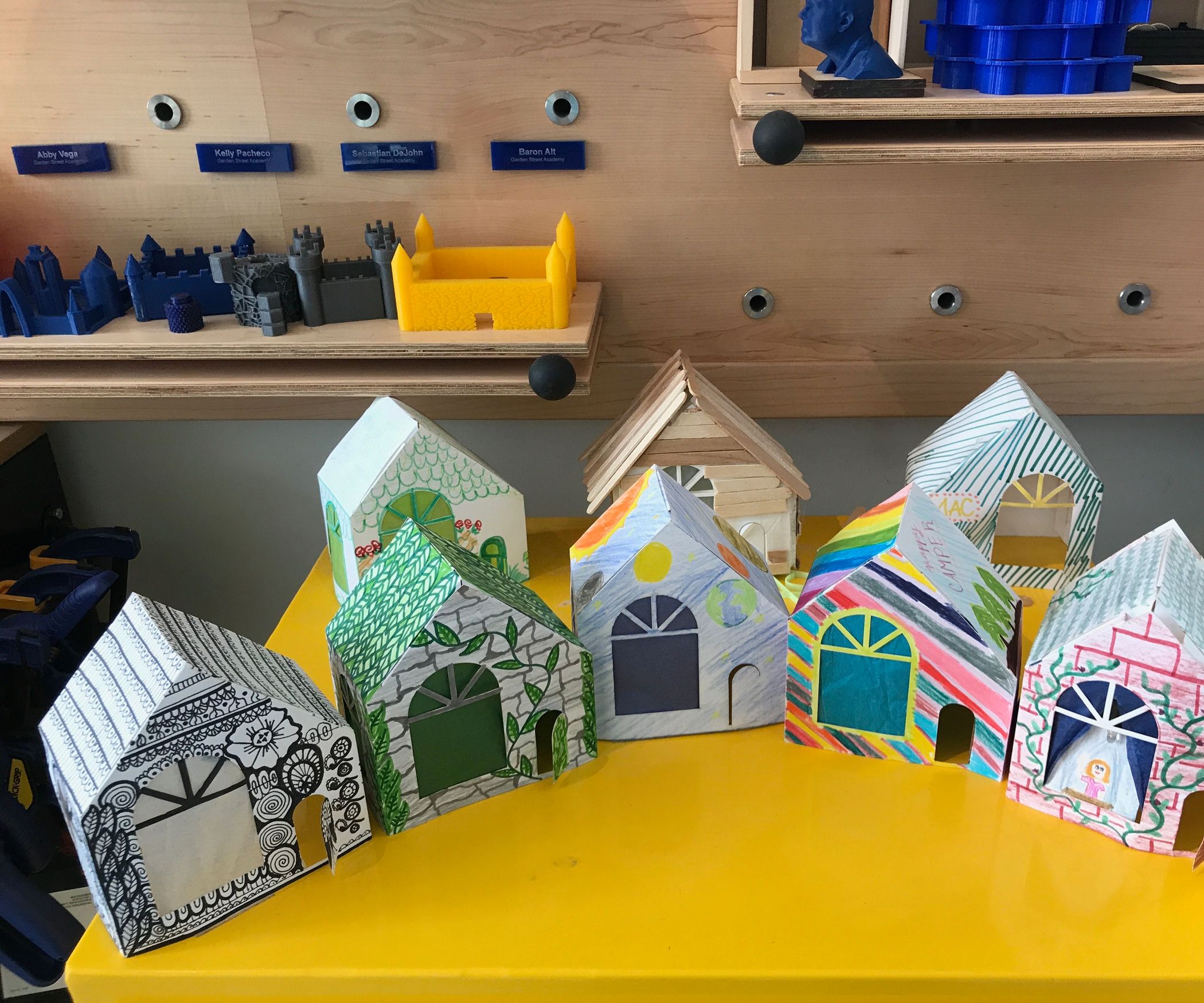 Paper Craft House With Lights : 6 Steps - Instructables