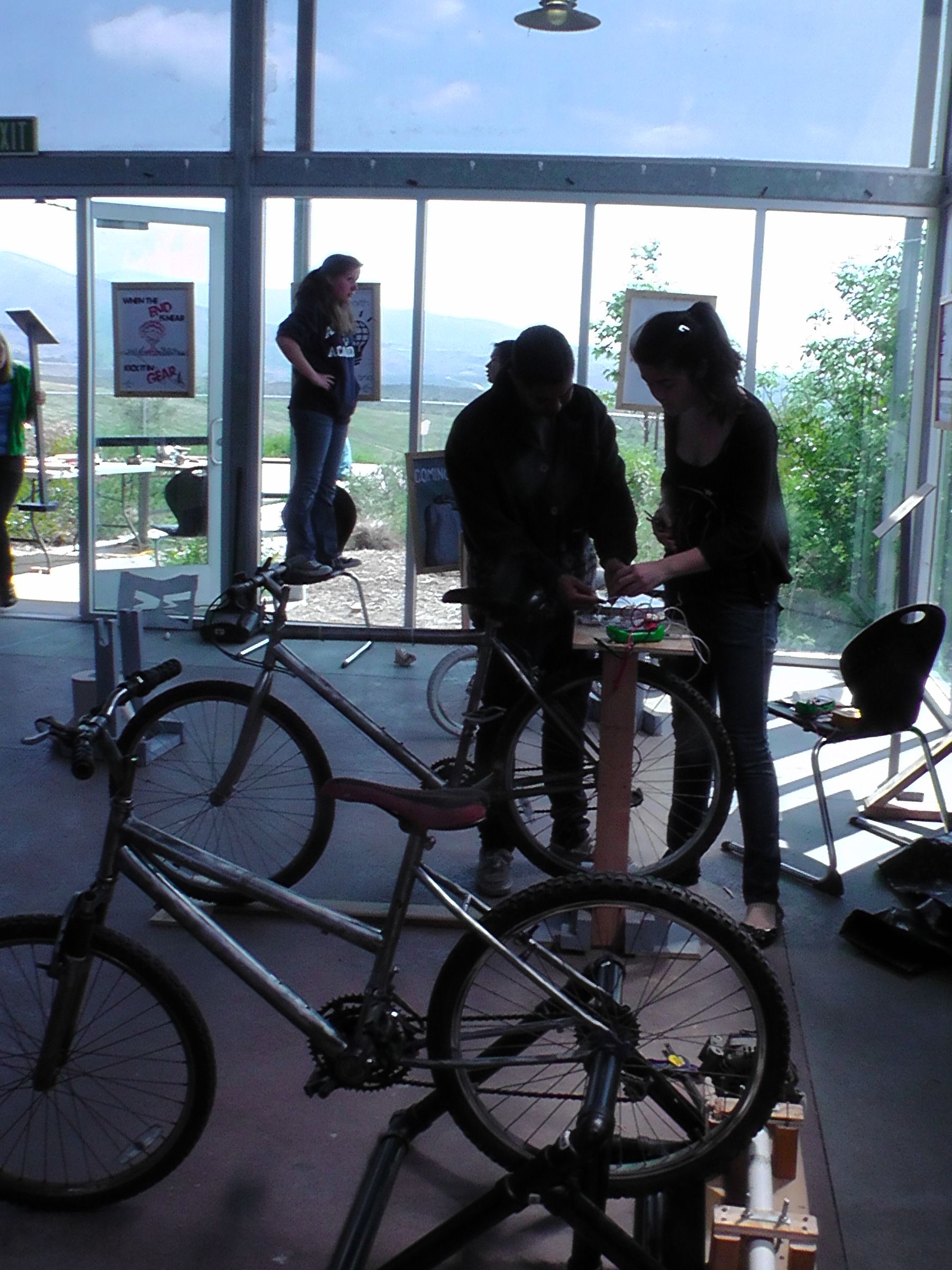 Bicycle Power Generator : 7 Steps - Instructables