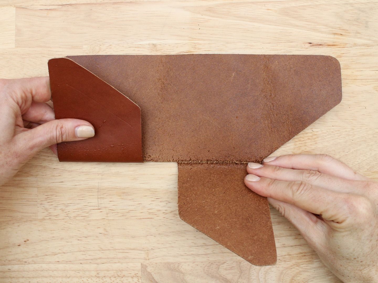 Gouging and Folding Leather : 6 Steps - Instructables