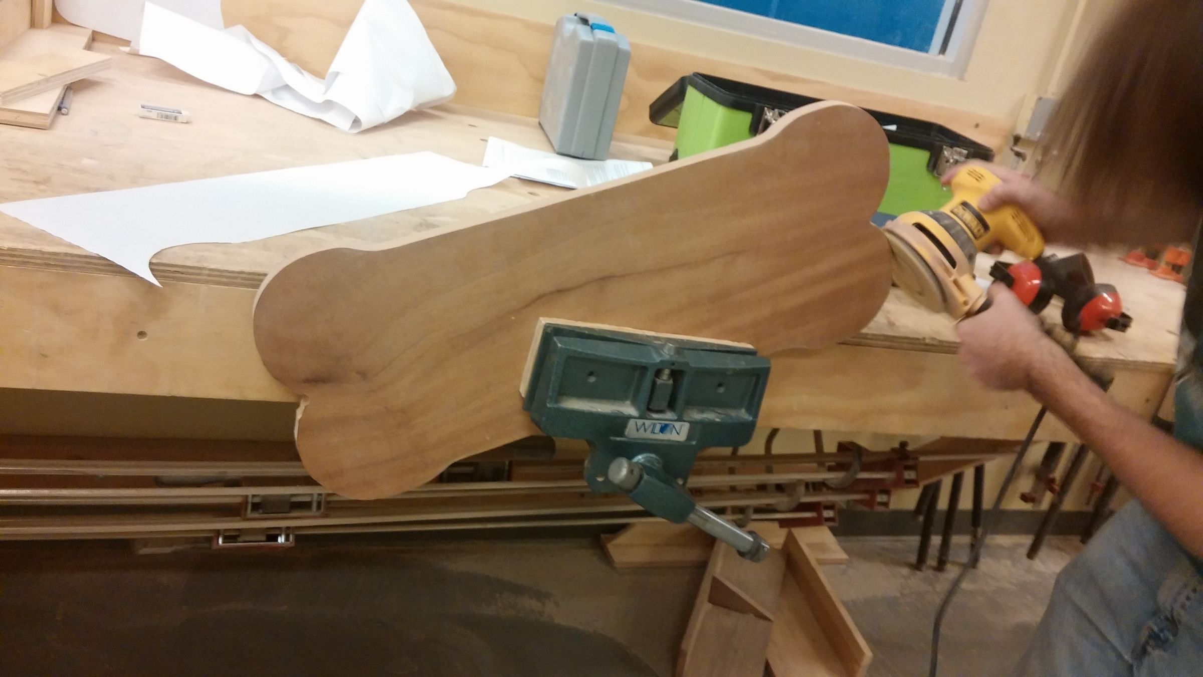 Wooden Dog Bowl Table for Spot : 11 Steps (with Pictures) - Instructables