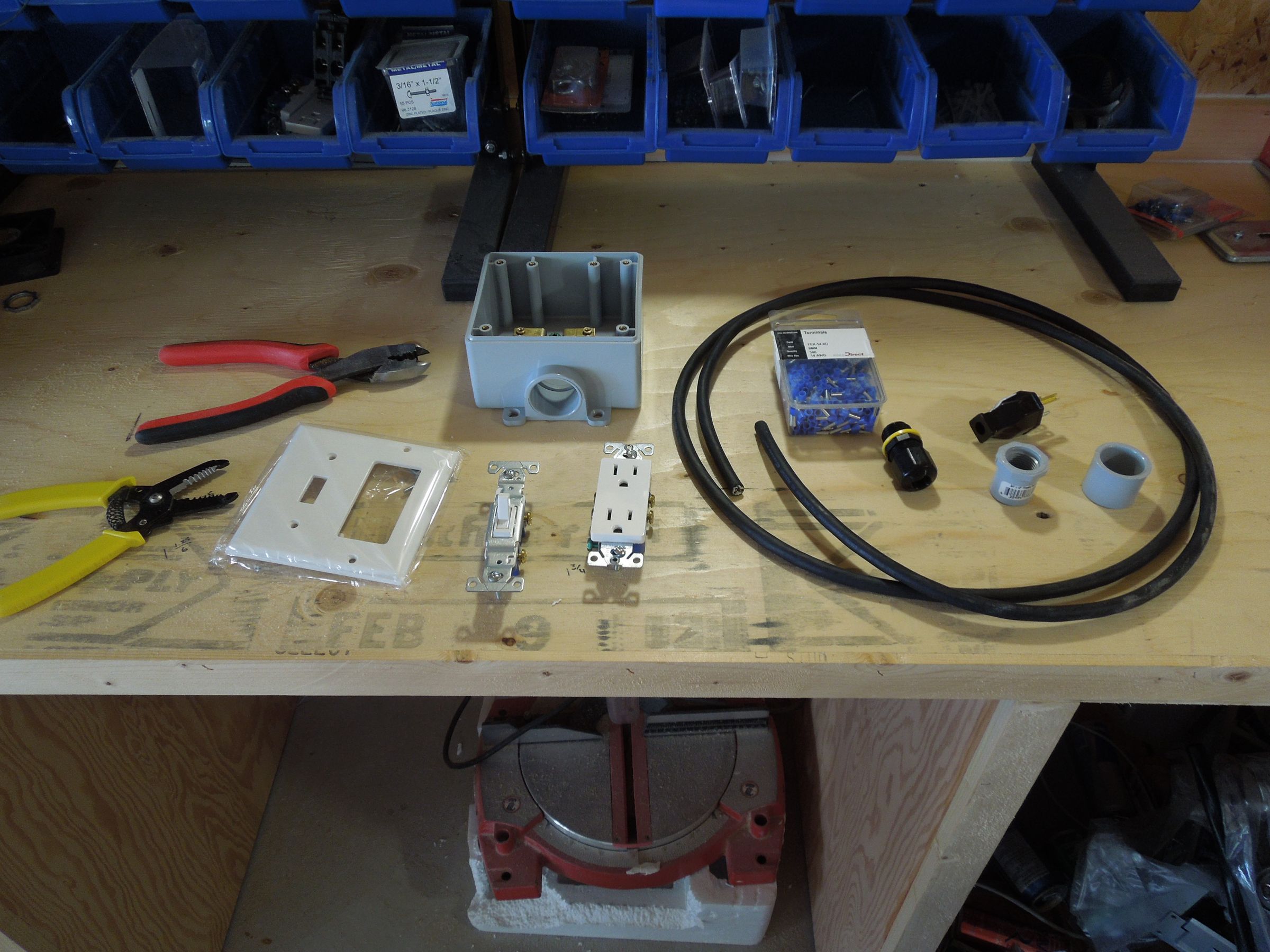 DIY Extension Cord With Built in Switch - Safe, Quick and Simple : 5 ...