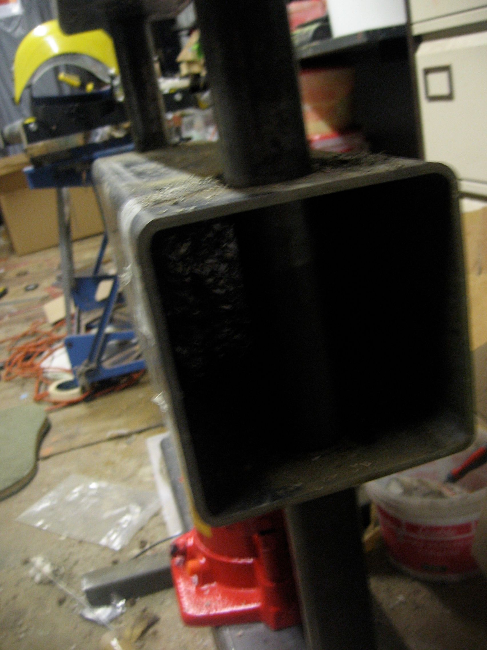 Make a 30tonne Hydraulic Press. Squash Anything! : 8 Steps - Instructables
