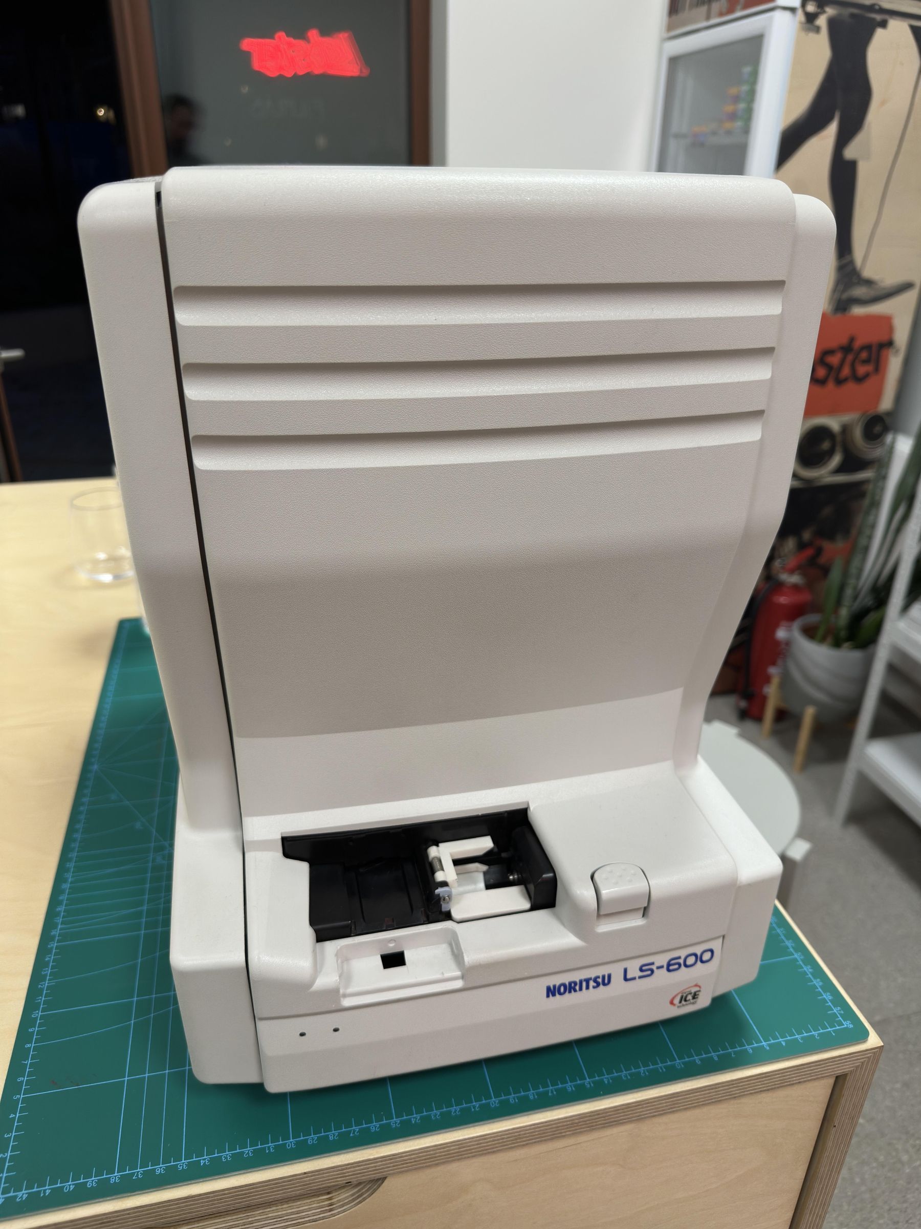 Disassemble of Noritsu LS-600 to Replace/clean Rollers. : 5 Steps ...