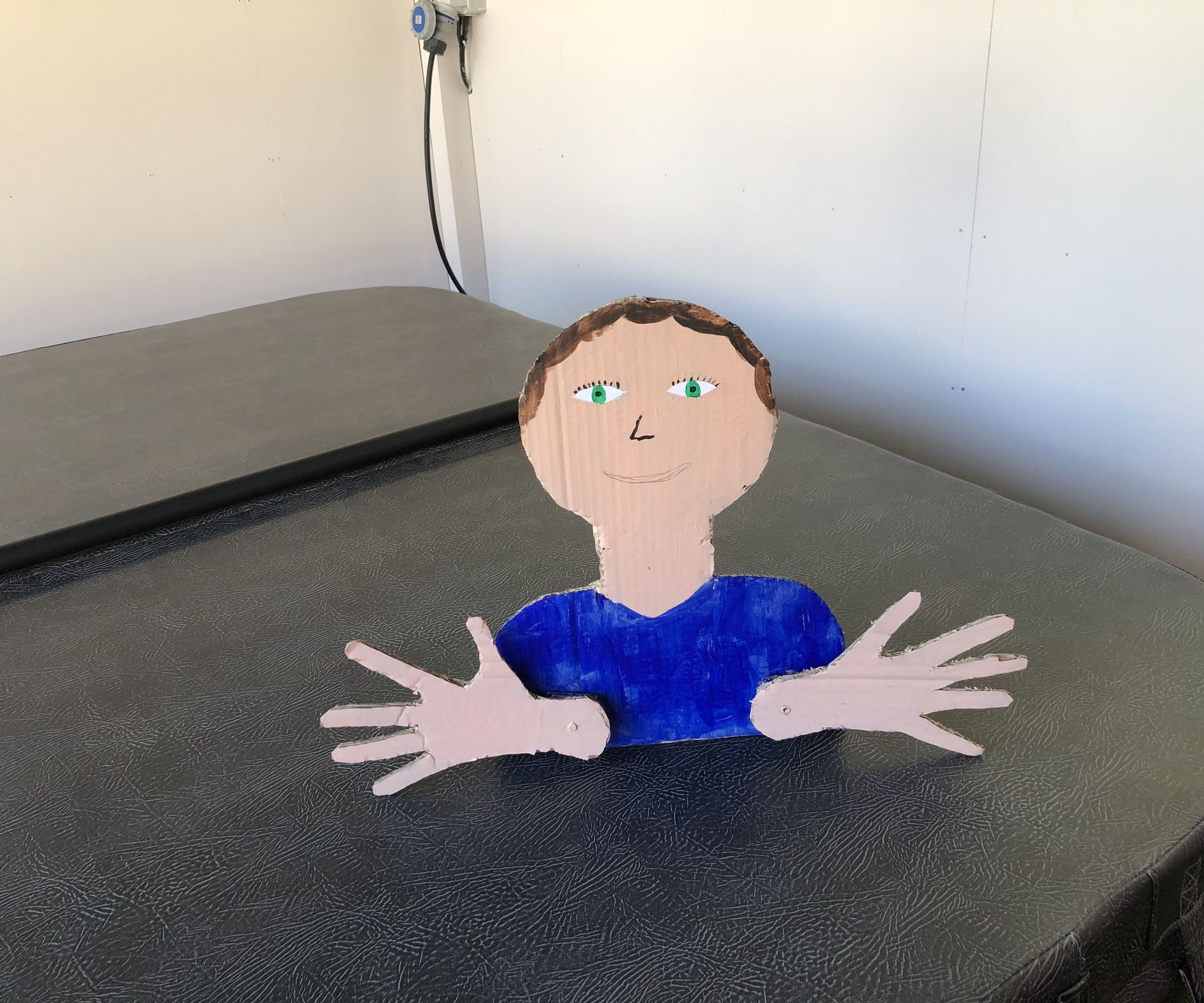 Jazz Hands Mechanism Man! : 10 Steps - Instructables