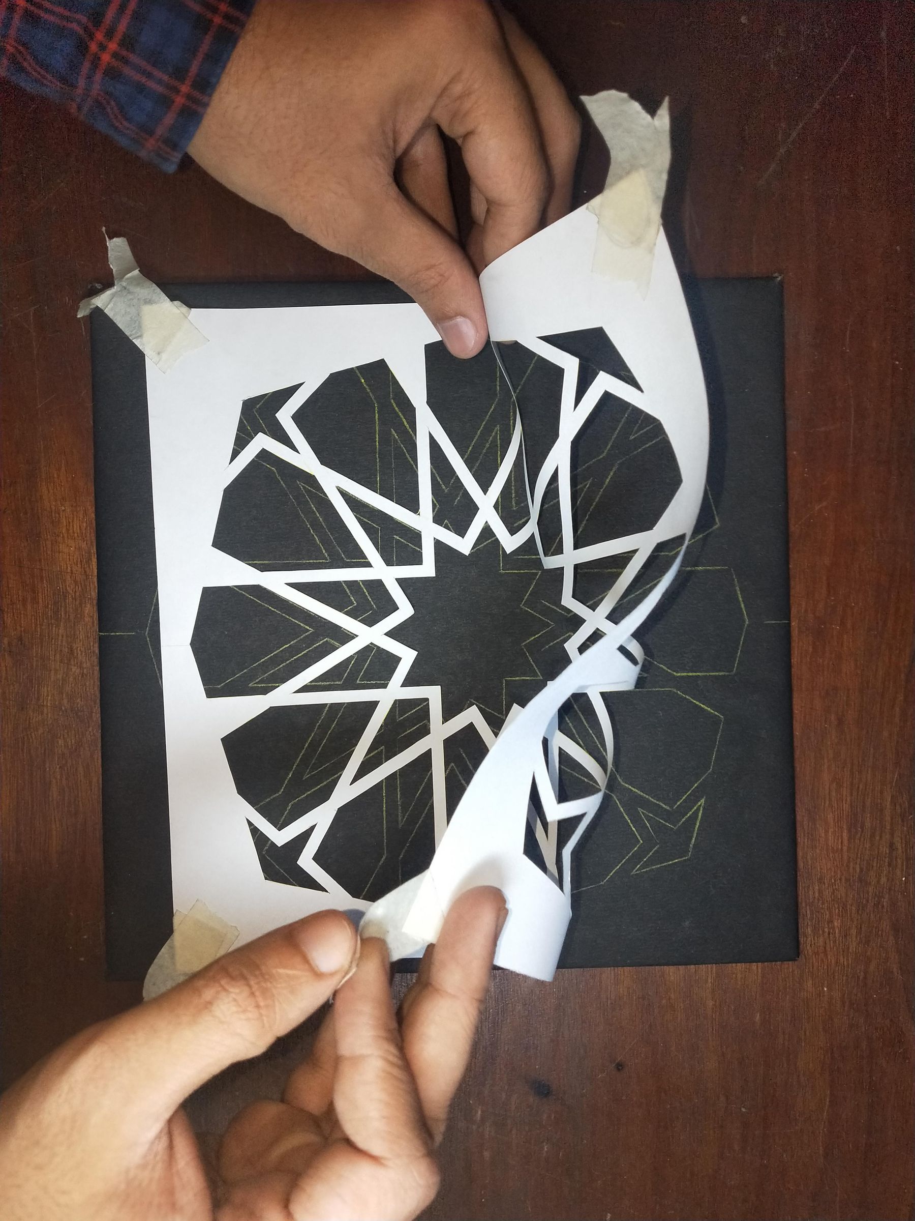 Painting a Geometrical 12 Fold Rosette : 13 Steps - Instructables