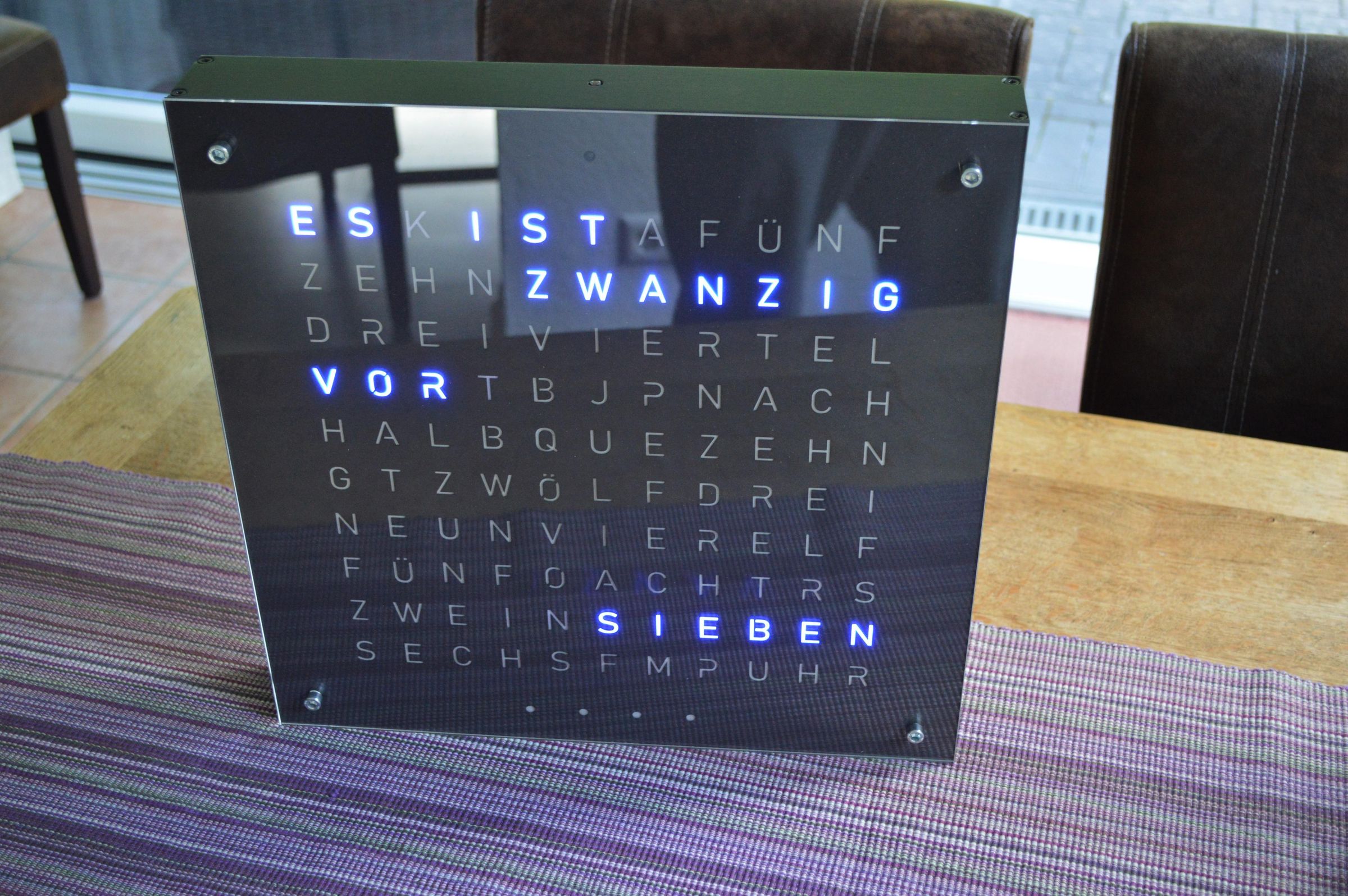Word Clock (German Layout) : 8 Steps - Instructables