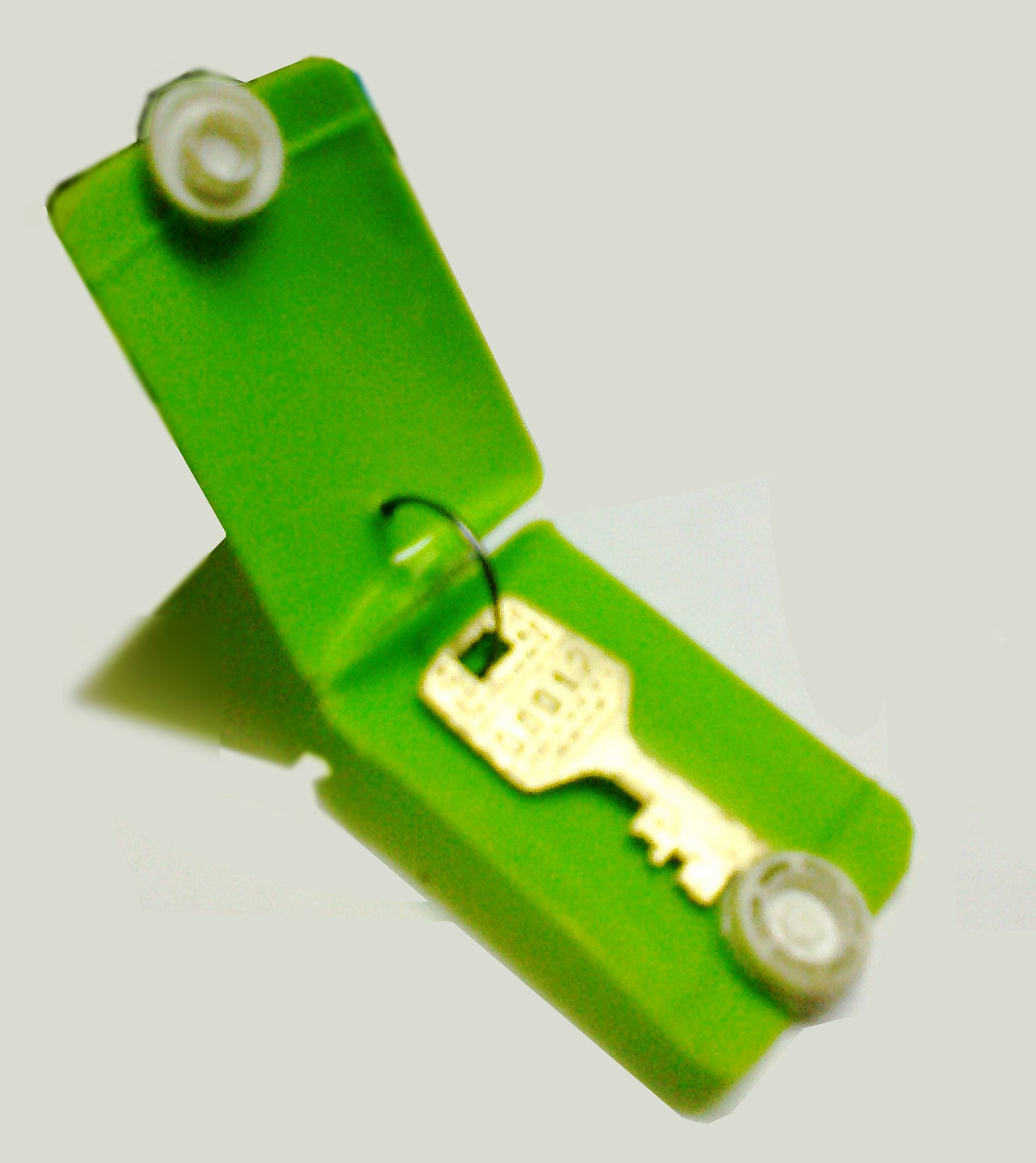 Make a Flip Cover for Your Keys in 15 Minutes! : 7 Steps - Instructables