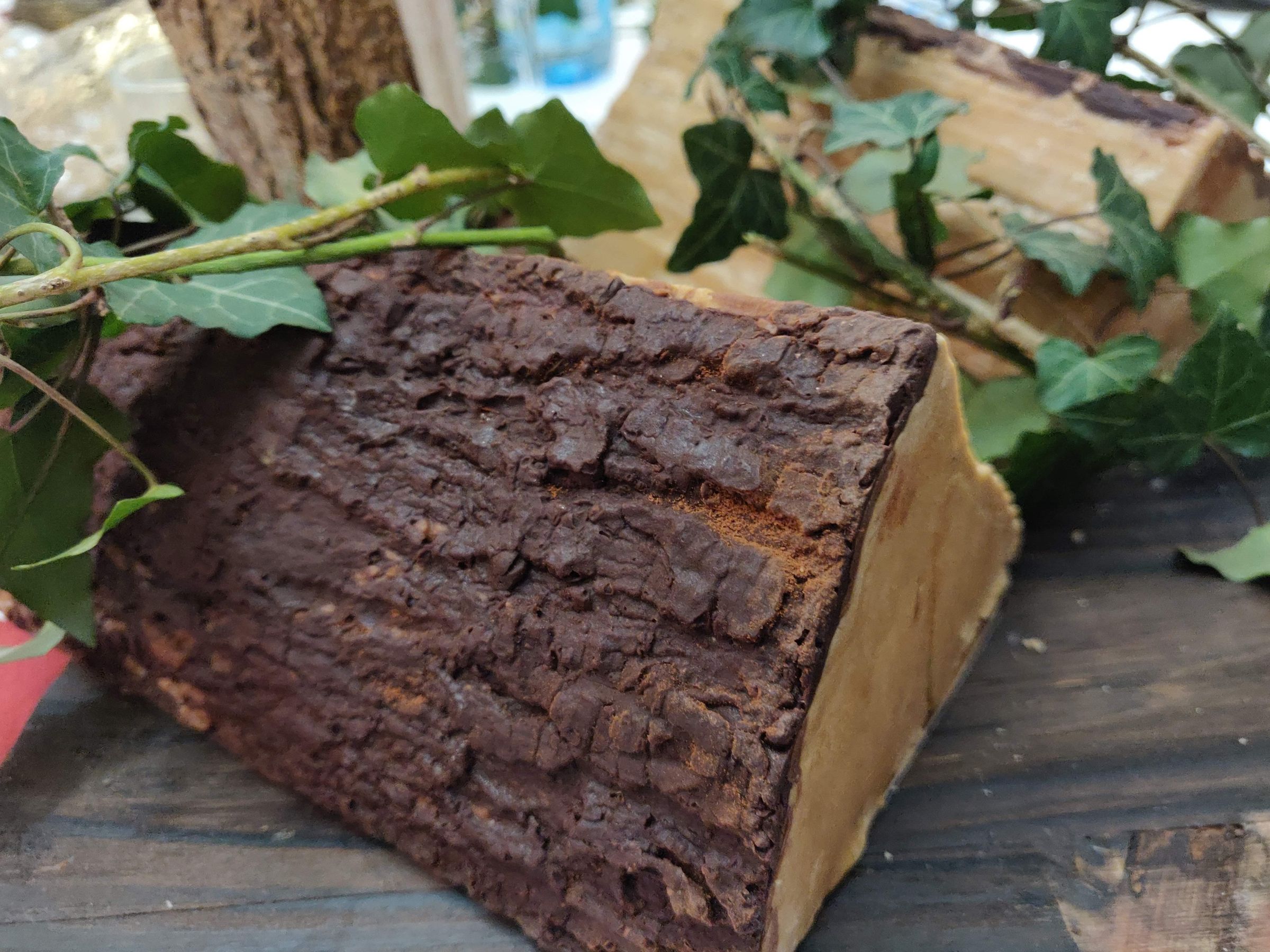 Realistic Chocolate Wood Log : 6 Steps (with Pictures) - Instructables
