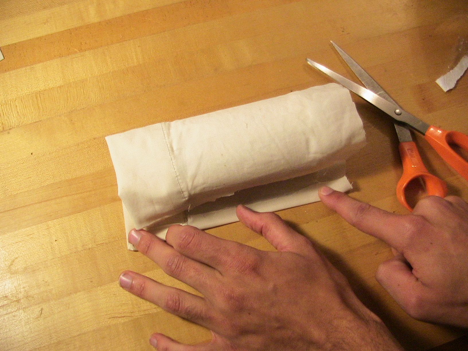 The Living Severed Hand! : 9 Steps (with Pictures) - Instructables