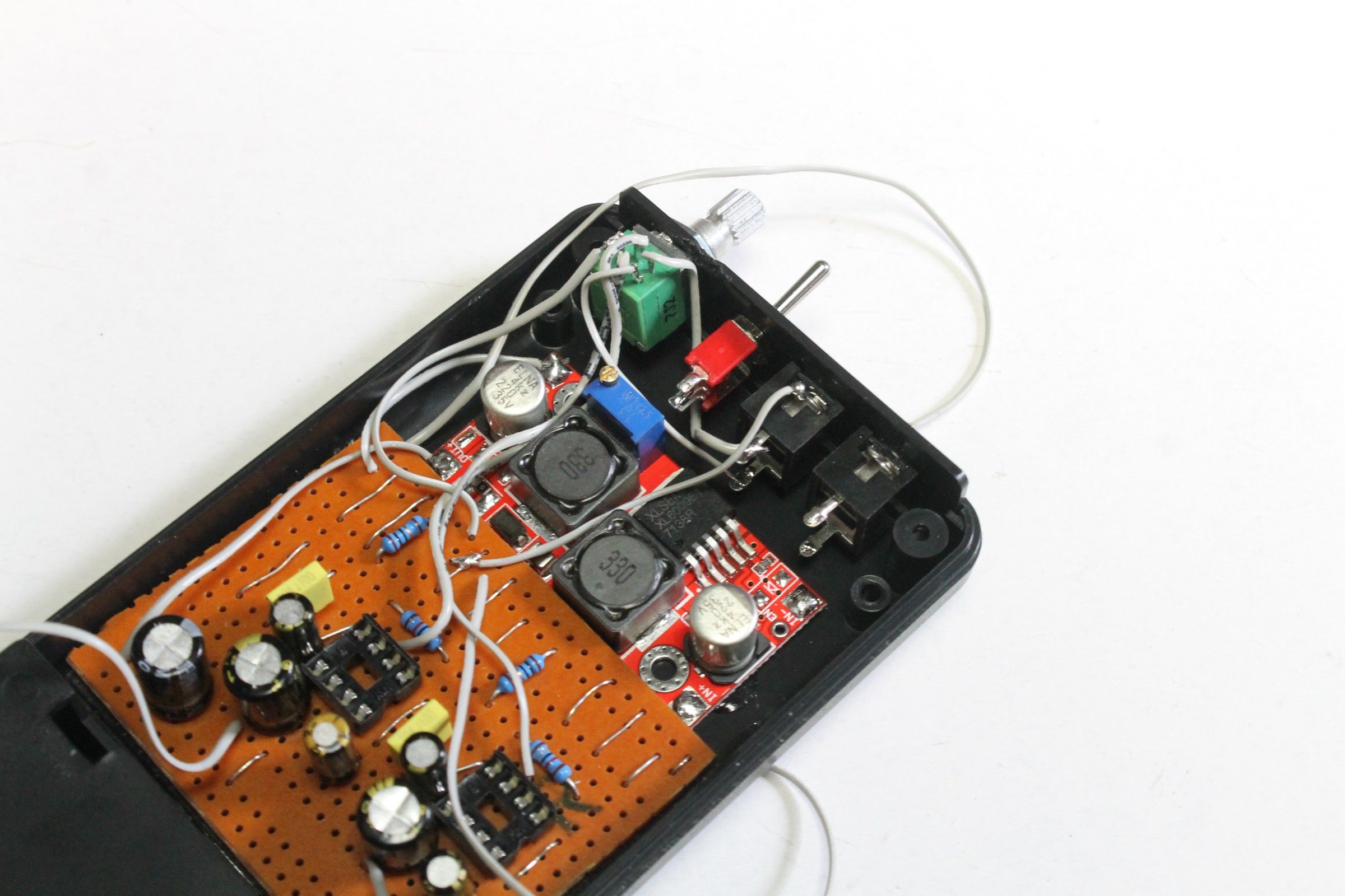 Make Your Own Headphone Amp V1 : 8 Steps - Instructables