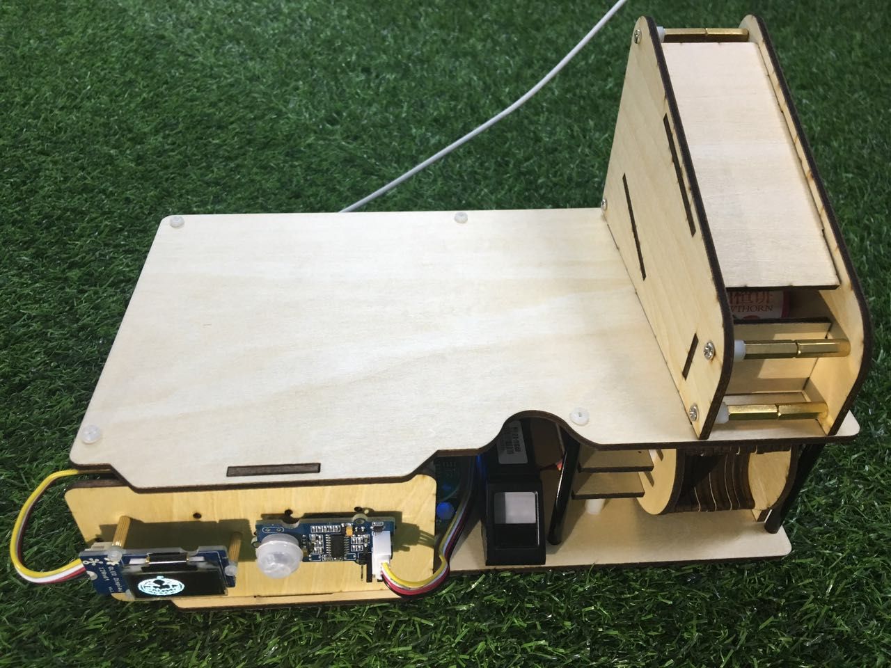 Halloween Candy Machine : 9 Steps (with Pictures) - Instructables