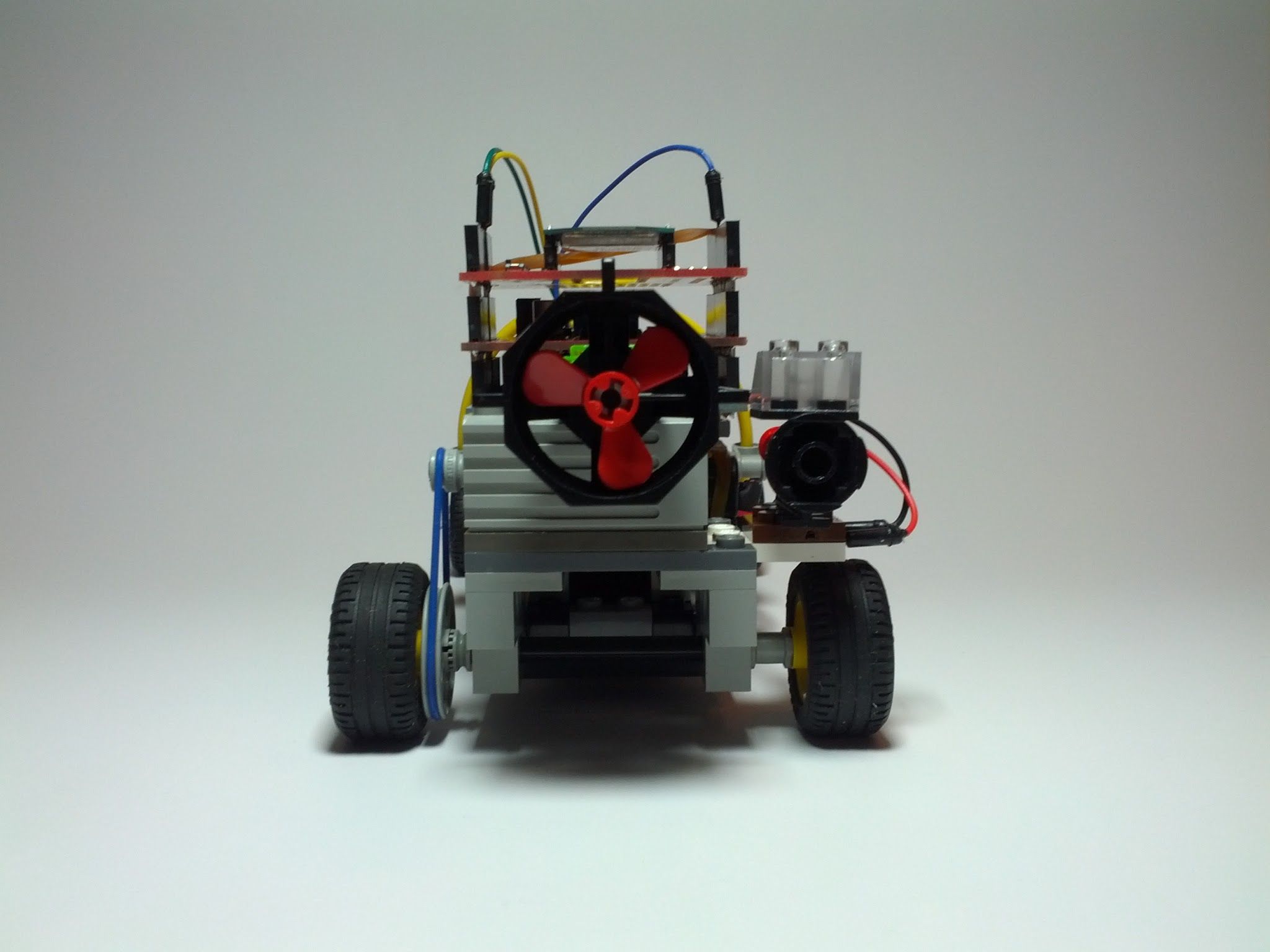 Lego Technic Car With Arduino + XBee Wireless Control : 6 Steps (with ...