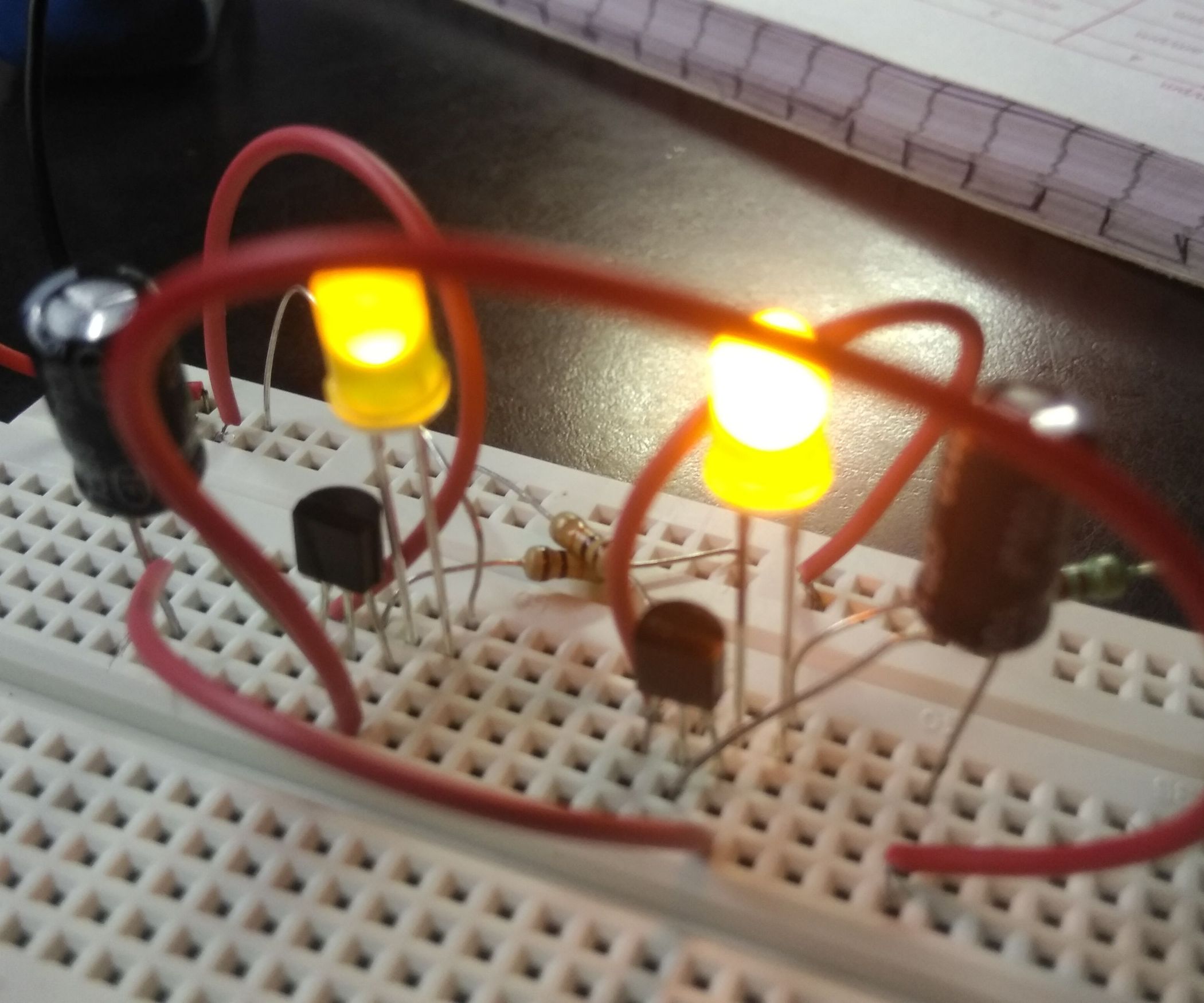 DUAL LED CHASER USING TRANSISTOR : 6 Steps (with Pictures) - Instructables
