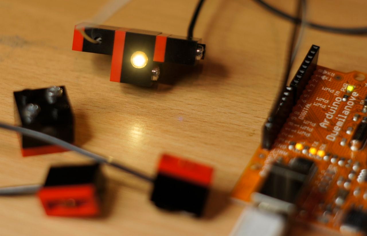 LEGO + Arduino = Brickduino (1. the LED) : 12 Steps (with Pictures) - Instructables